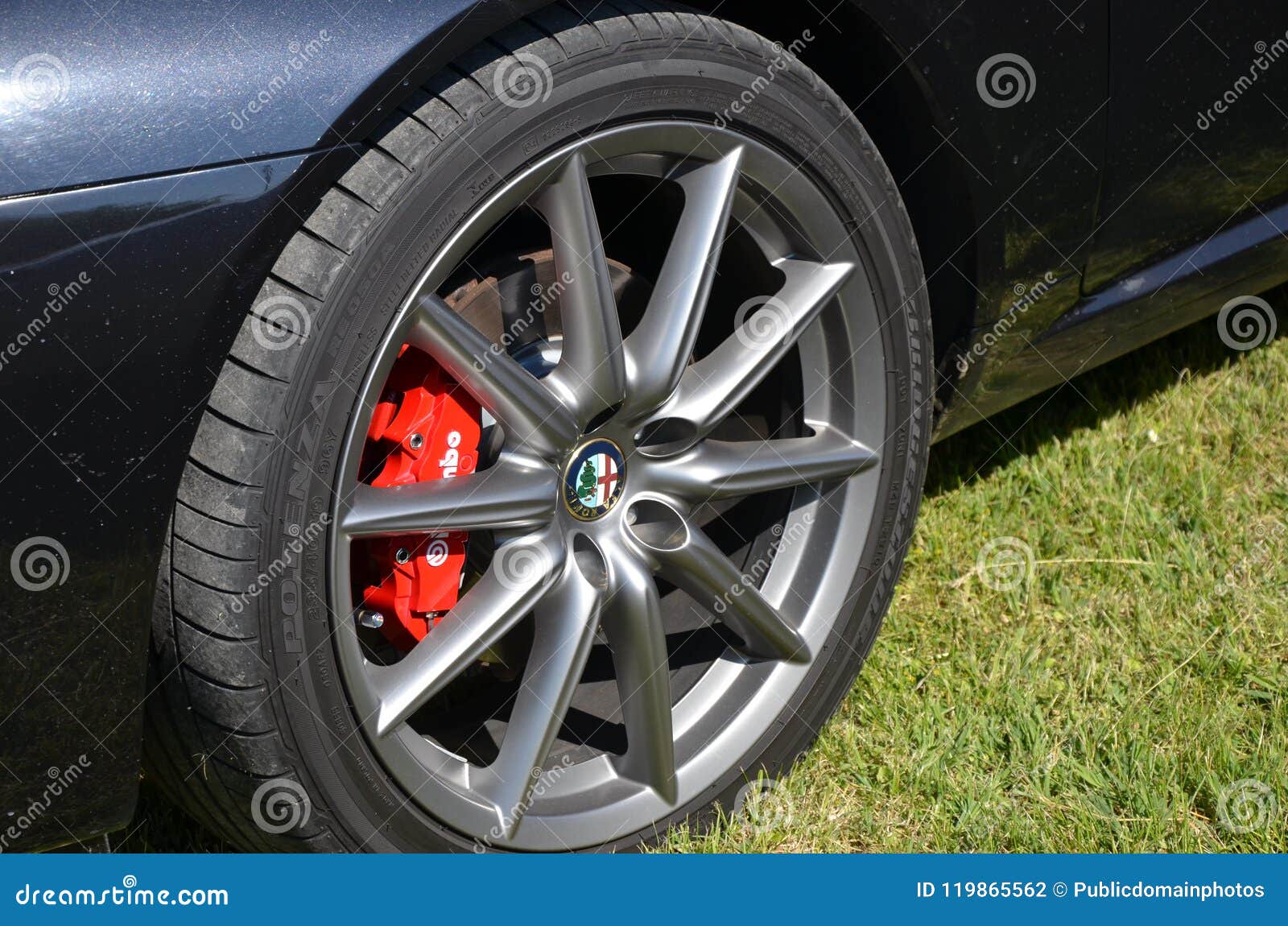 Motor Vehicle, Alloy Wheel, Wheel, Car Picture. Image: 119865562