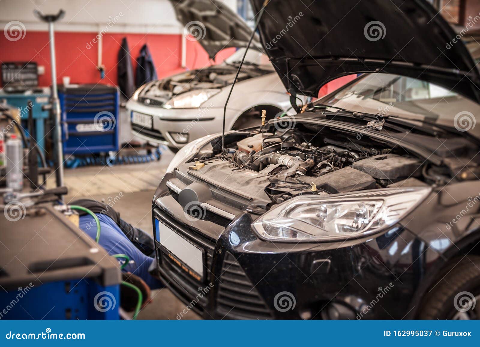 Motor Vehicle Checking and Testing in Service Workshop Stock Image ...