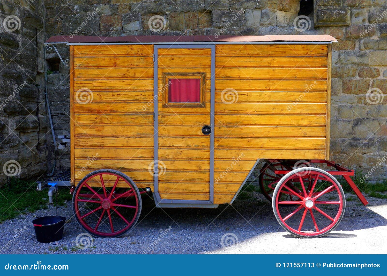 Motor Vehicle, Wagon, Vehicle, Classic Picture. Image: 121557113