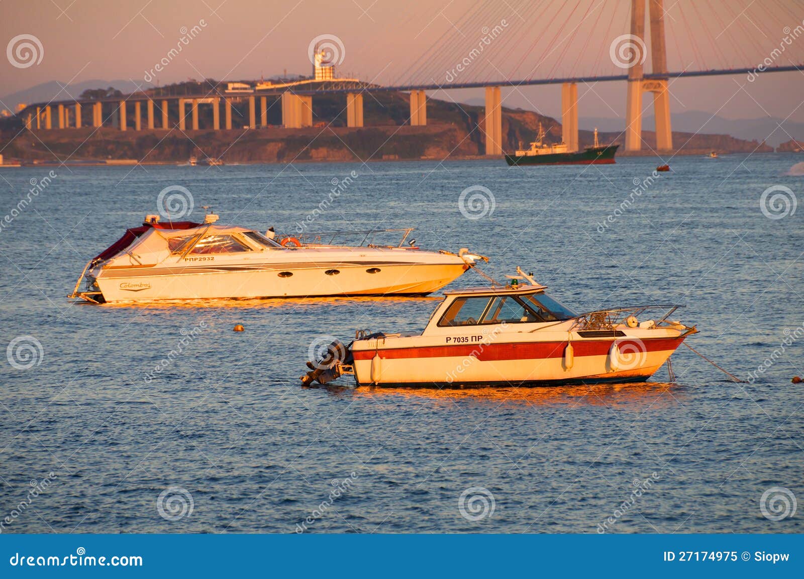 Motorboats editorial image. Image of vacation, water - 27174975