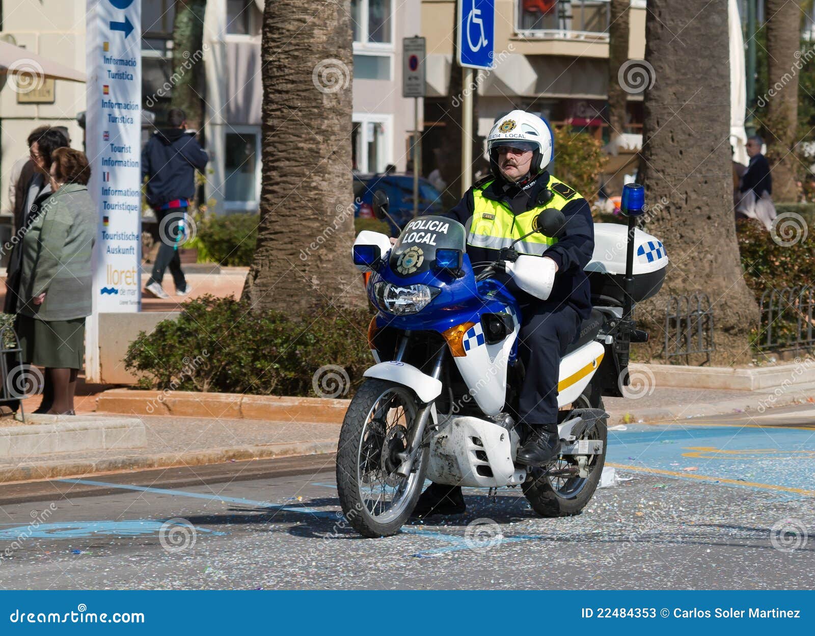 Motorcycle Police Officer During The 117th Golden Dragon Parade ...