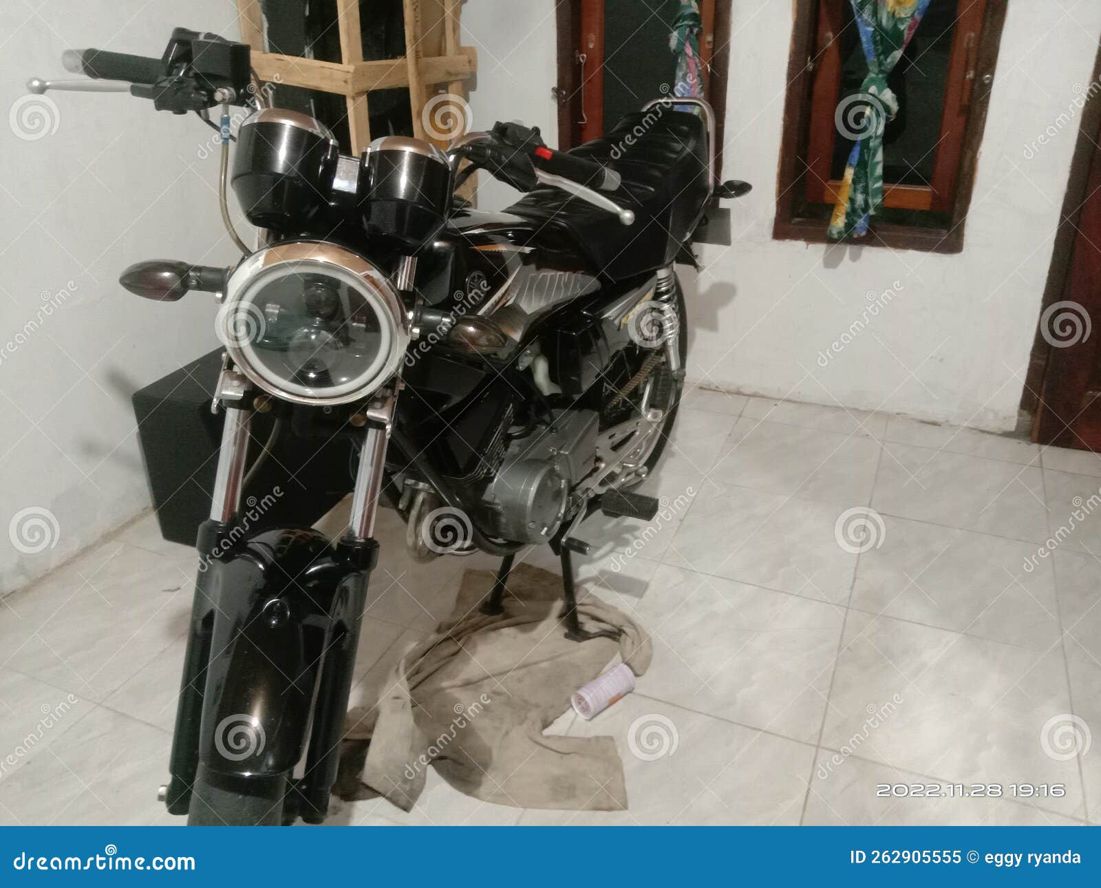 Motorcycle yamaha rx k editorial image. Image of yamaha - 262905555