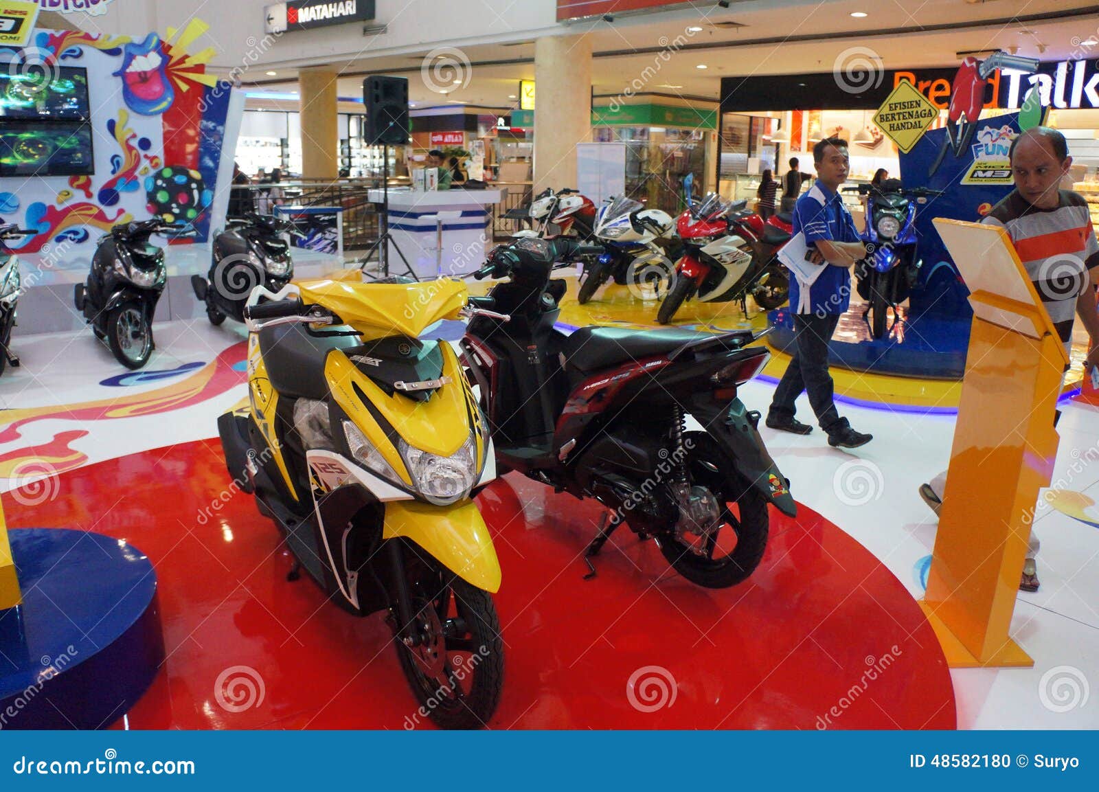 Motorcycles editorial image. Image of motorcycle, mall - 48582180
