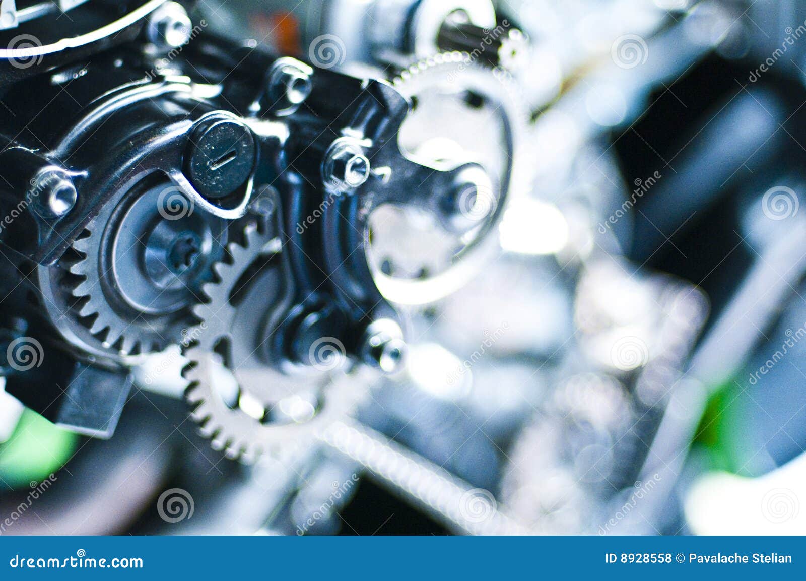 Motore del motociclo fotografia stock. Immagine di meccanici - 8928558