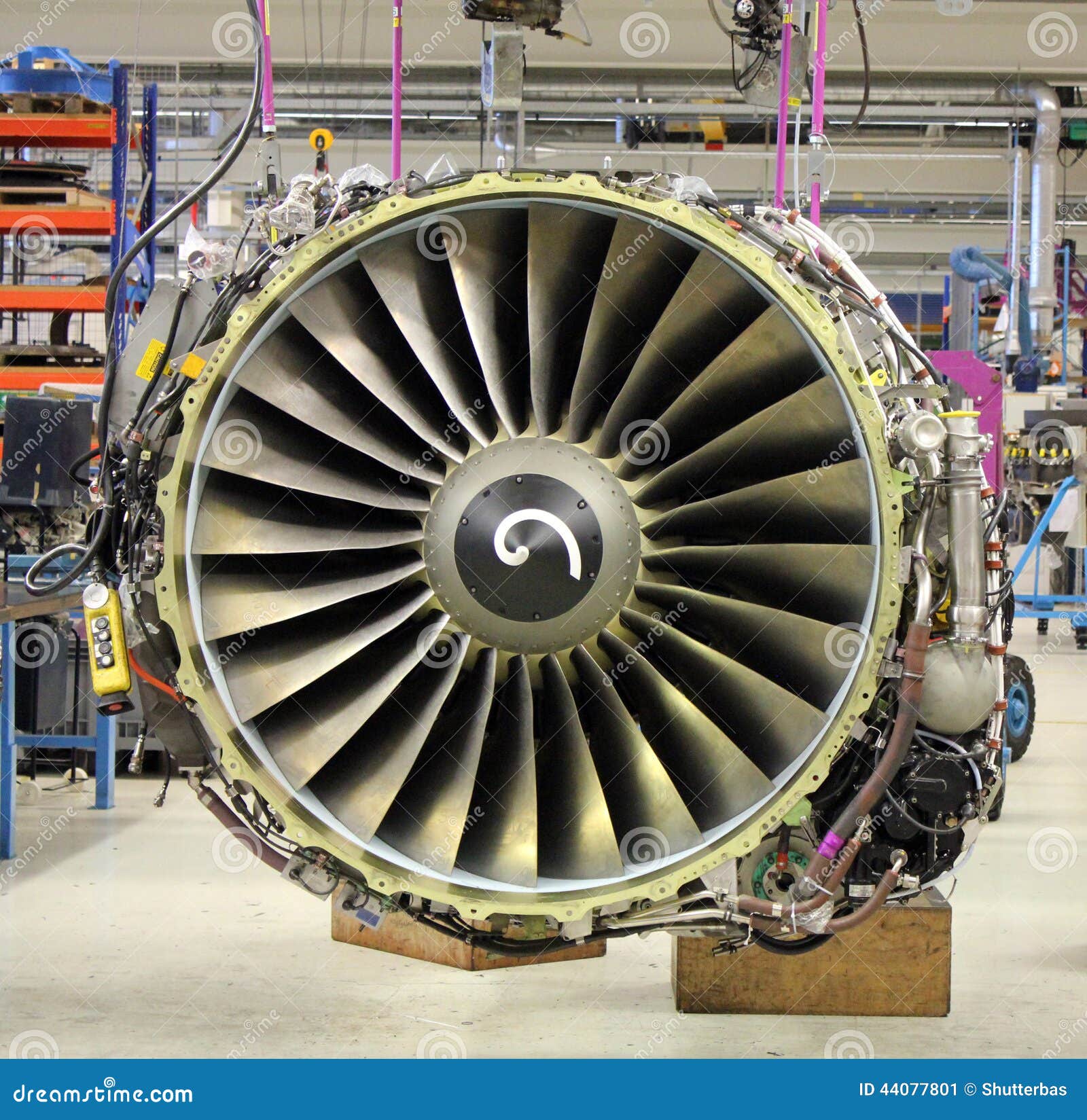 Motore di aerei immagine stock. Immagine di aeronautica - 44077801