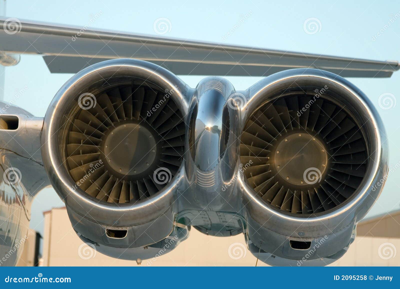 Motores de aviones foto de archivo. Imagen de aeropuerto - 2095258
