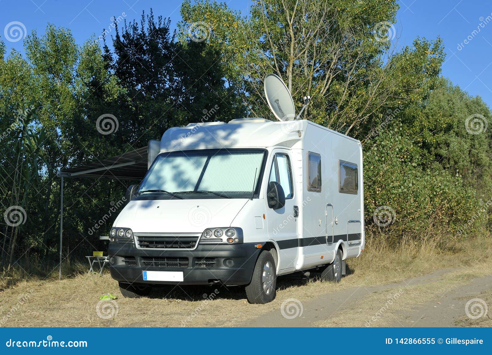 Motorhome Parked on a Small Country Stock Image - Image of camp, france ...