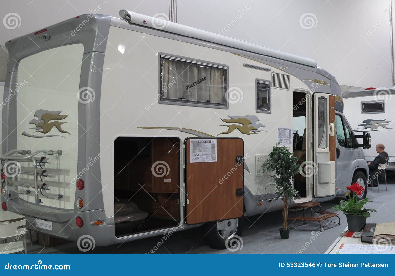 Motorhome editorial photo. Image of motorhome, italy - 53323546