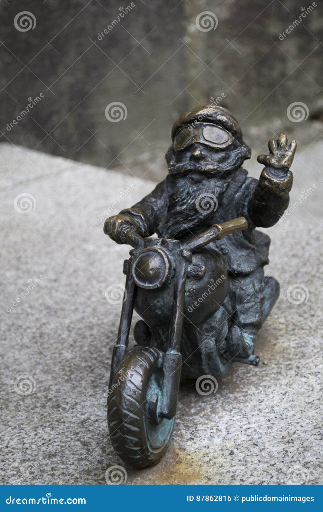 Motorist Gnome Picture. Image: 87862816