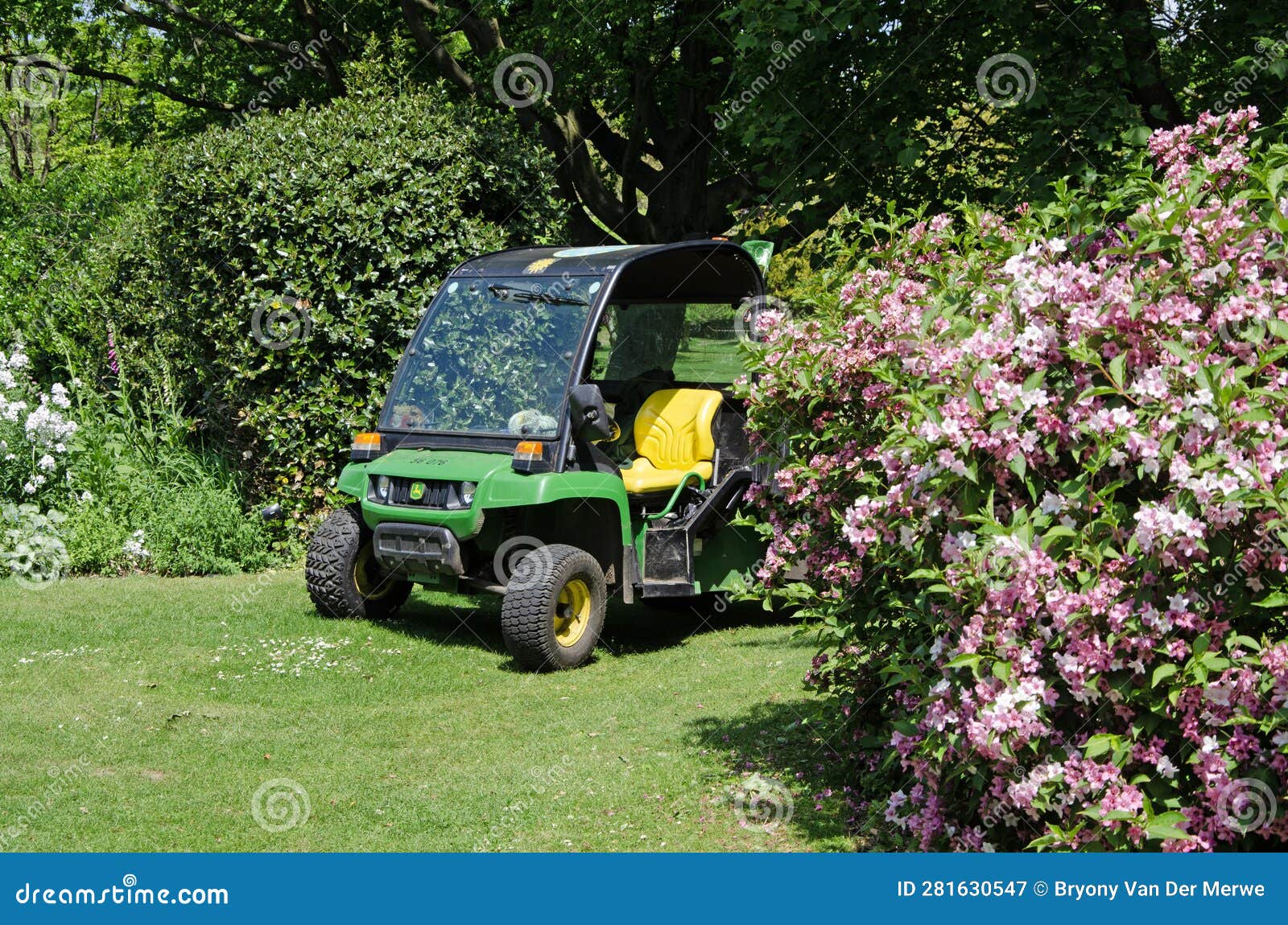 Motorized Gardeners Buggy in a Botanical Garden Editorial Photography ...