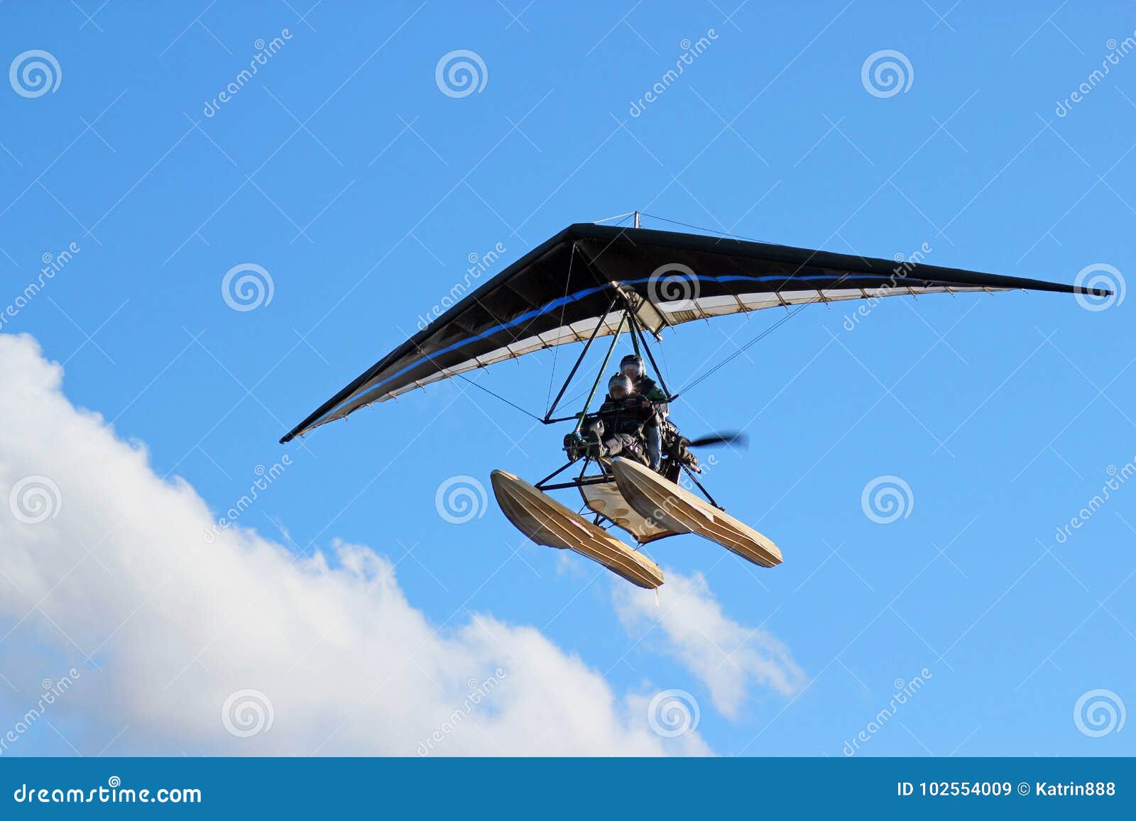 Motorized hang glider editorial stock image. Image of airplane - 102554009