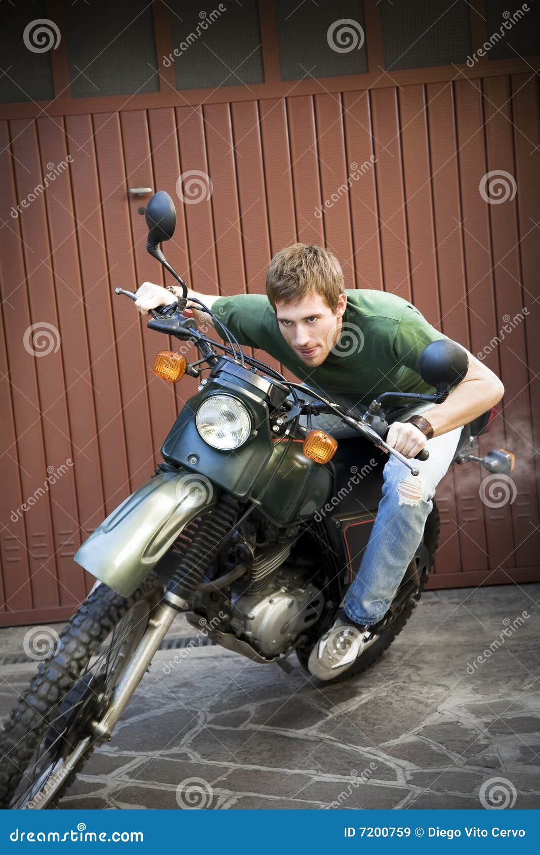 Motorrad stockbild. Bild von exemplar, motorrad, mann - 7200759