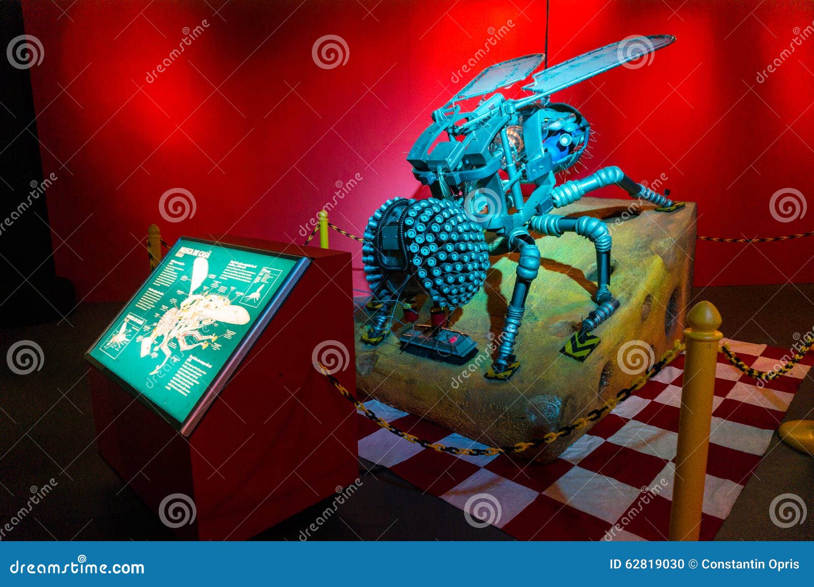 Mouche Comme L'insecte Robotique Photo stock - Image du authentique ...