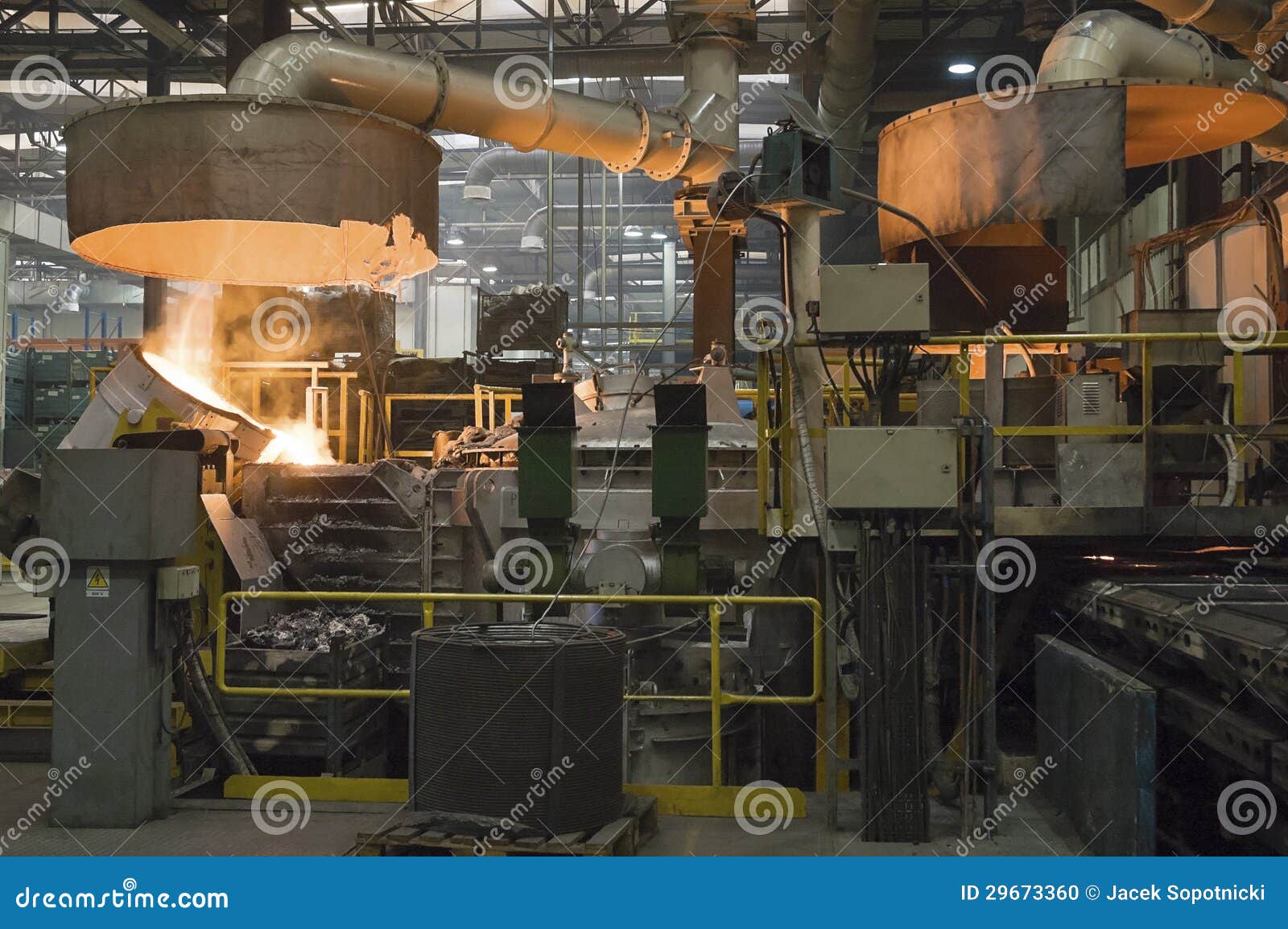 Moulage dans l'aciérie photo stock. Image du bâti, ingénierie - 29673360