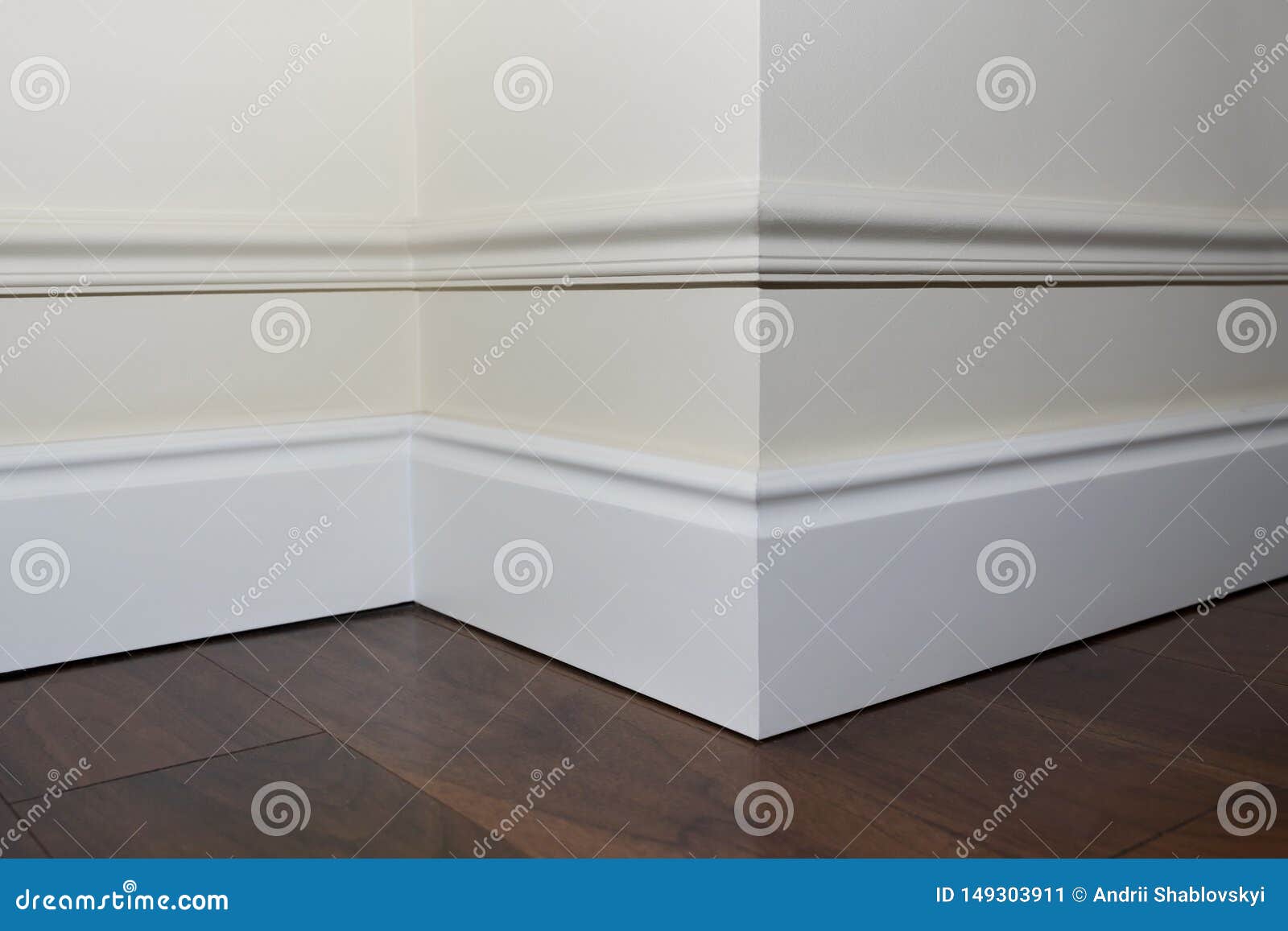 Moulding in the Corner. Details in the Interior Stock Image - Image of ...
