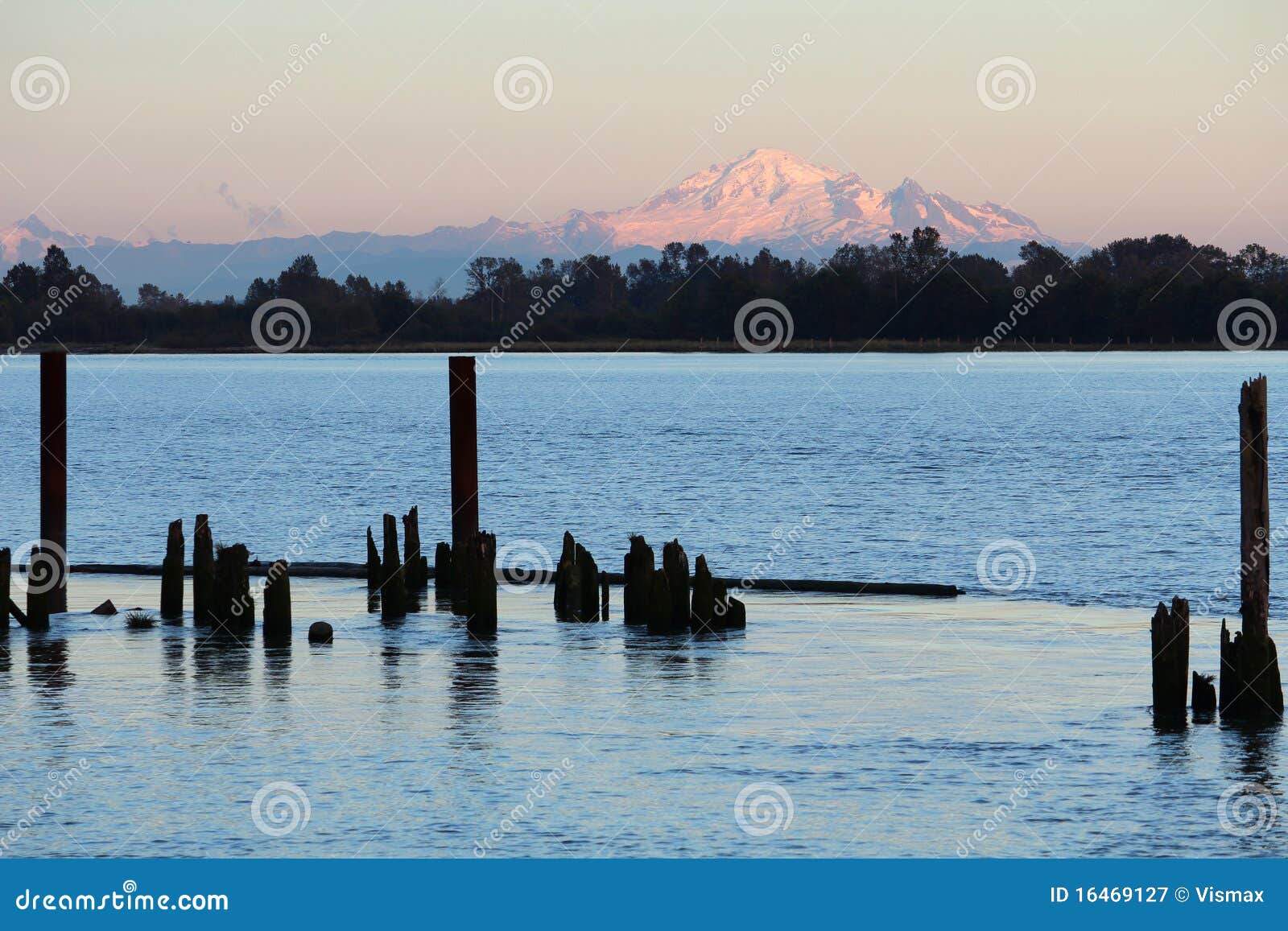Mount Baker View, Fraser River Stock Image - Image of baker, mountains ...
