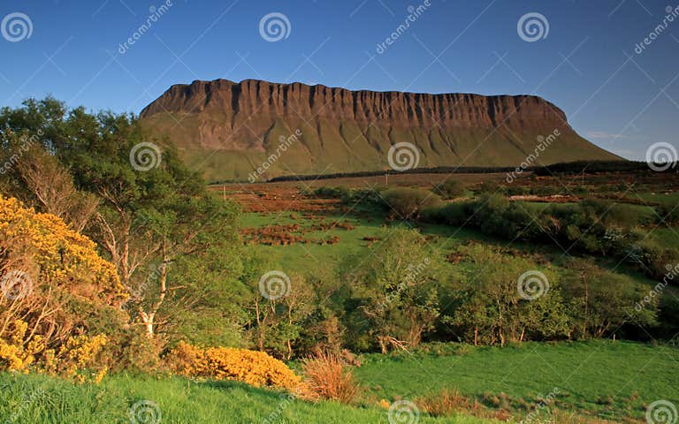 Mount benbulben stock photo. Image of view, ireland, landscape - 5910354