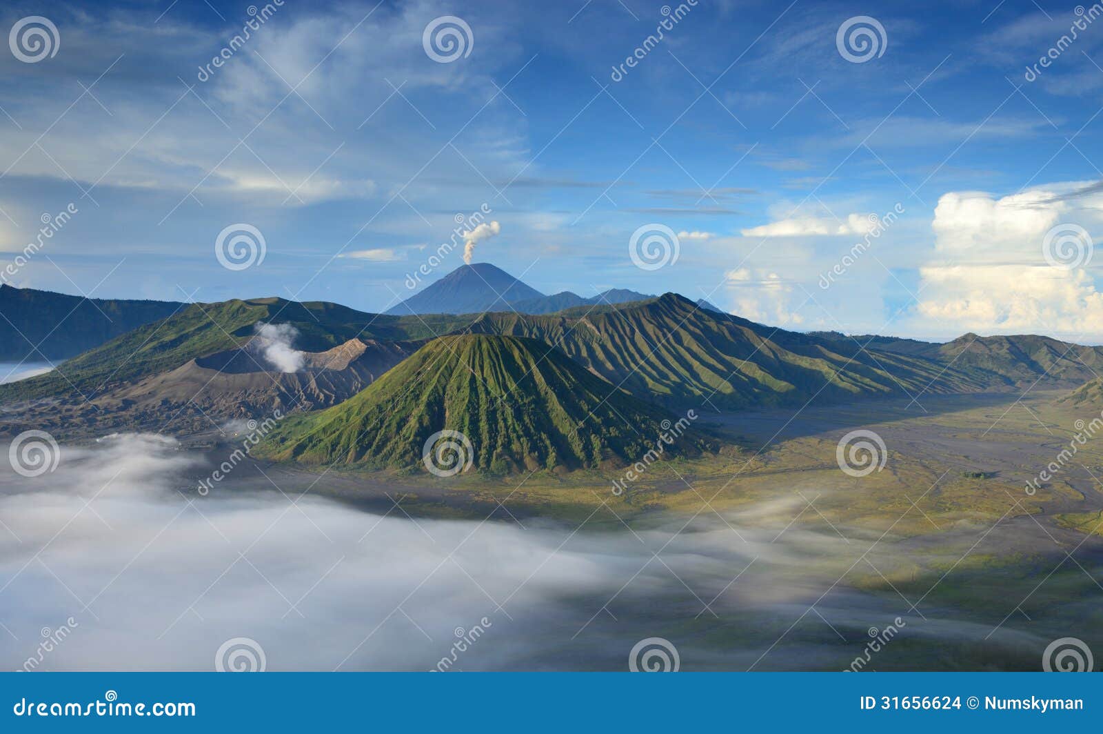 Mount Bromo, Java, Indonesia Stock Photo - Image of bromo, smoke: 31656624