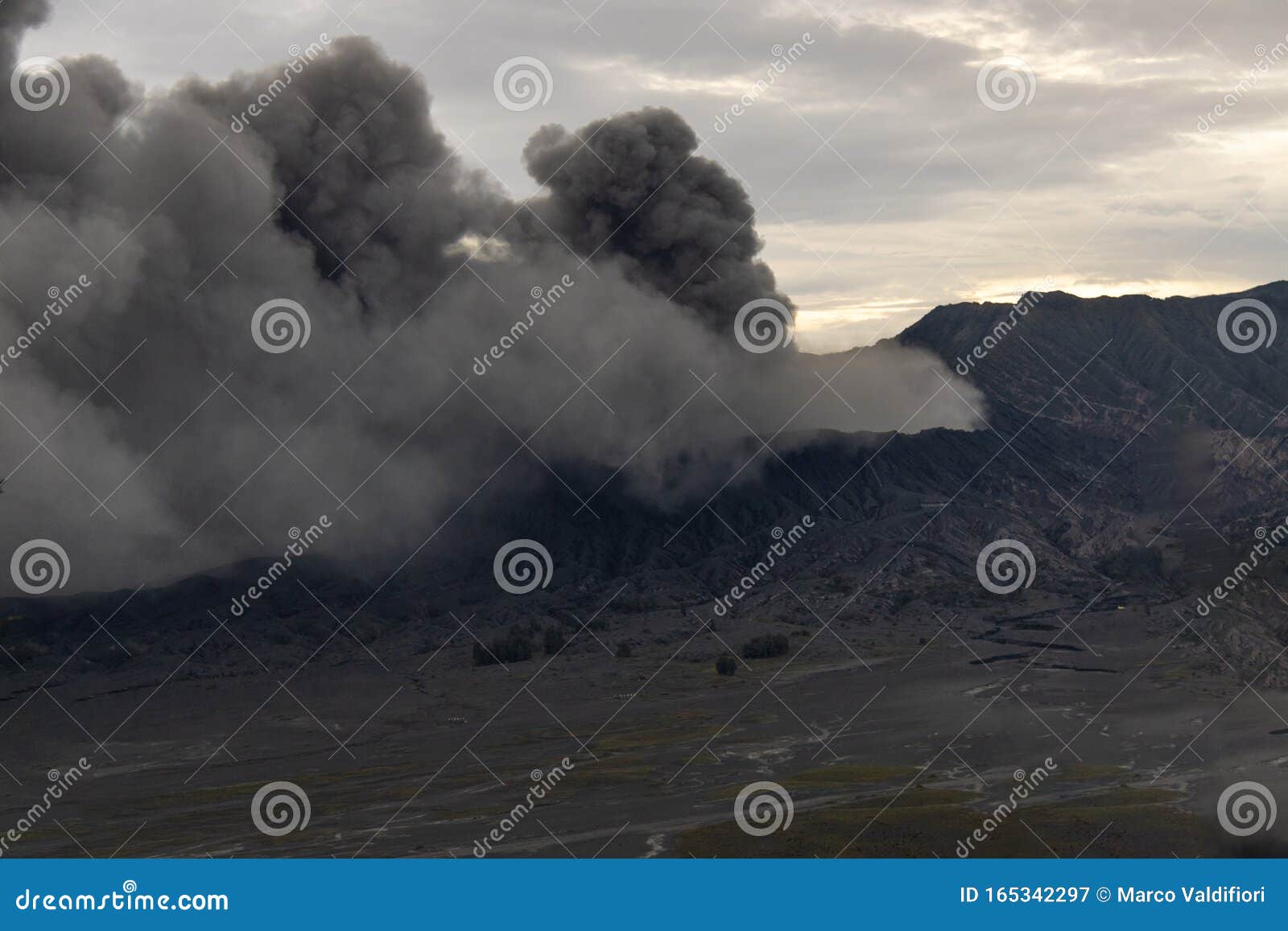 Mount Bromo Volcano Eruption Stock Image - Image of extreme, volcano ...