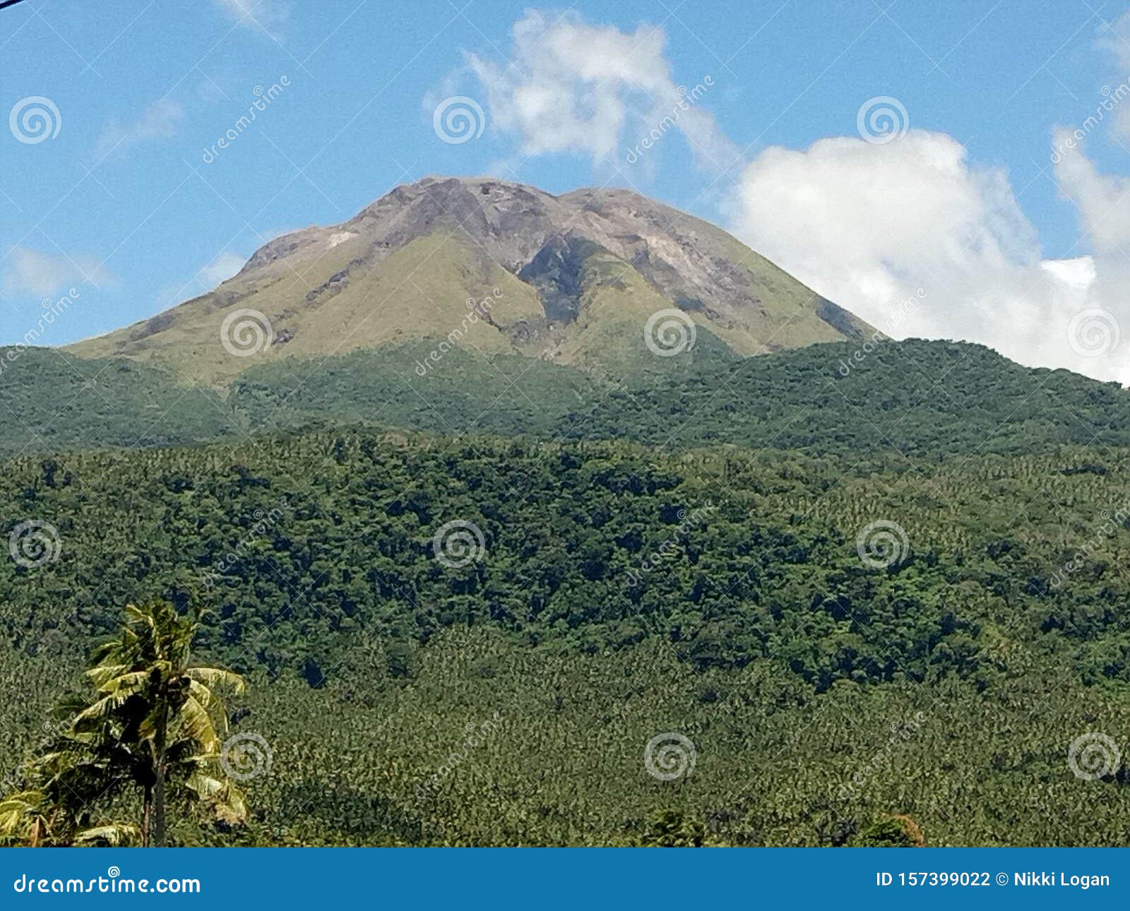 Mount bulusan stock photo. Image of environment, volcano - 157399022