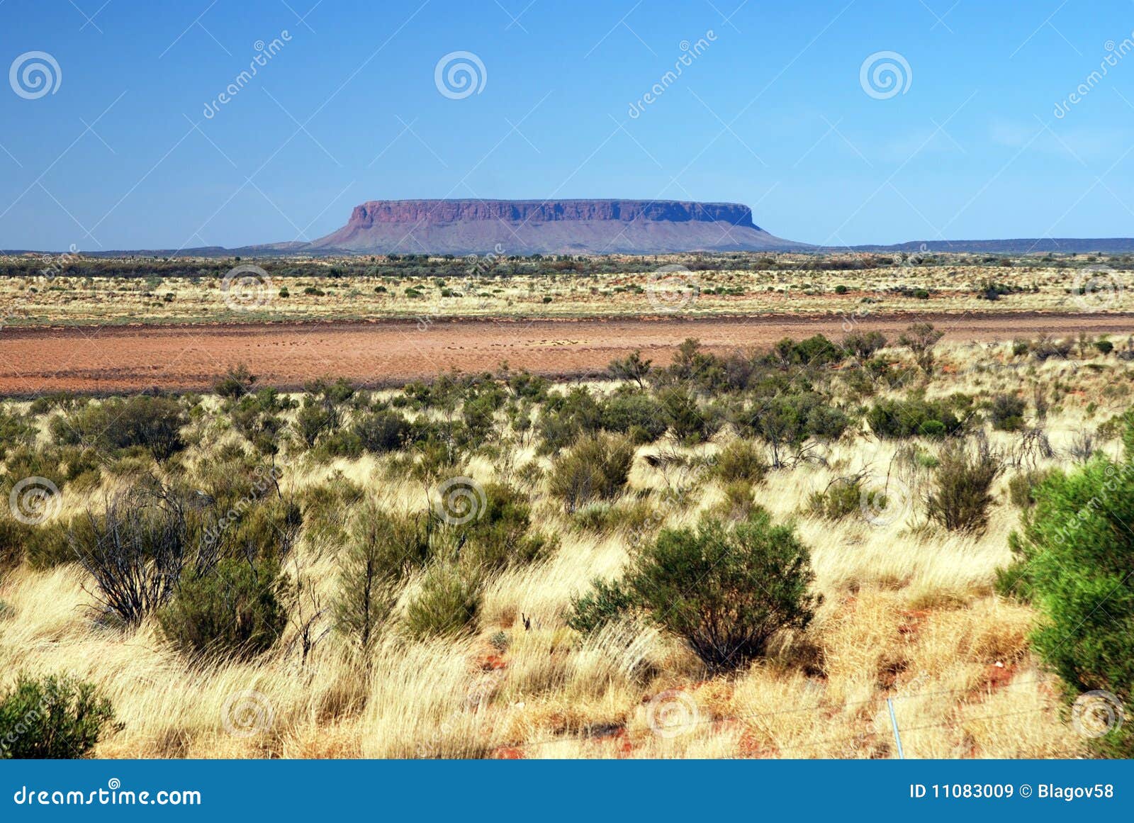 Mount Conner - Tabletop Mesa Stock Image - Image of grass, centre: 11083009