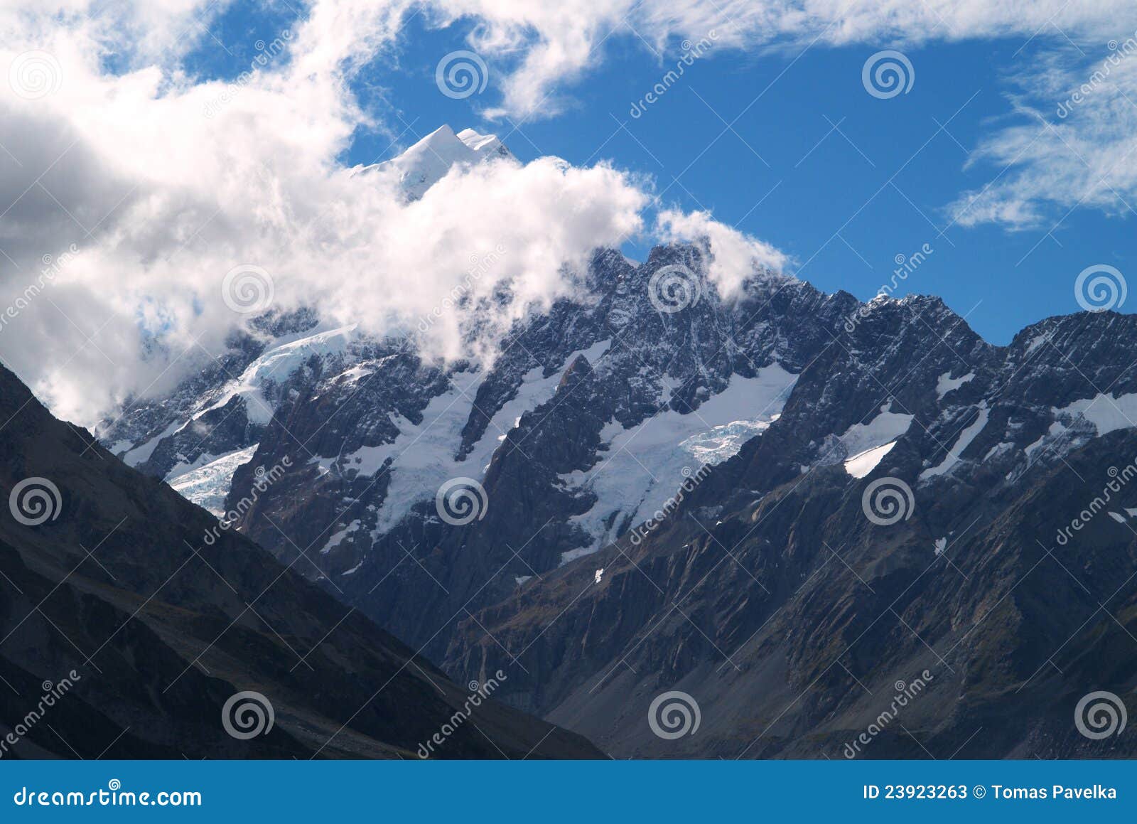 Mount Cook stock image. Image of blue, range, aoraki - 23923263