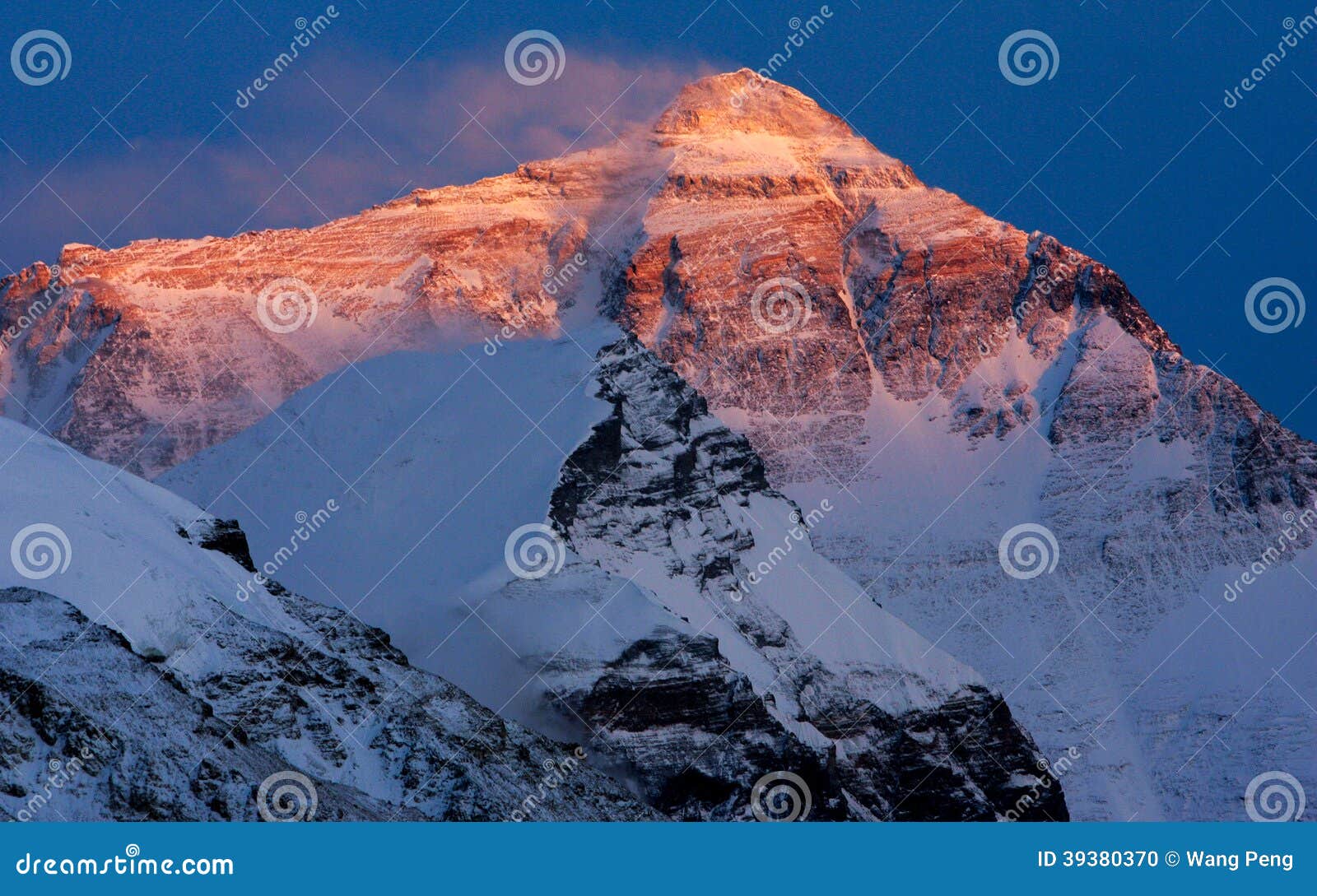 Mount Everest Sunset stock photo. Image of light, magic - 39380370