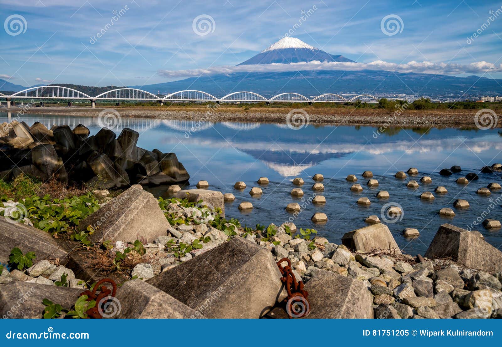 Mount Fuji with bridge stock image. Image of water, high - 81751205