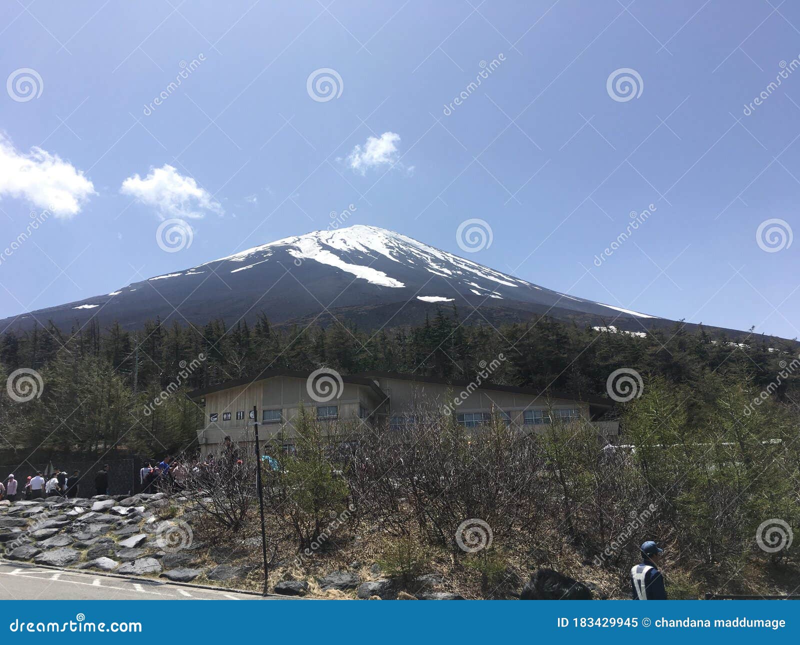 Mount fuji editorial image. Image of mark, fuji, japan - 183429945