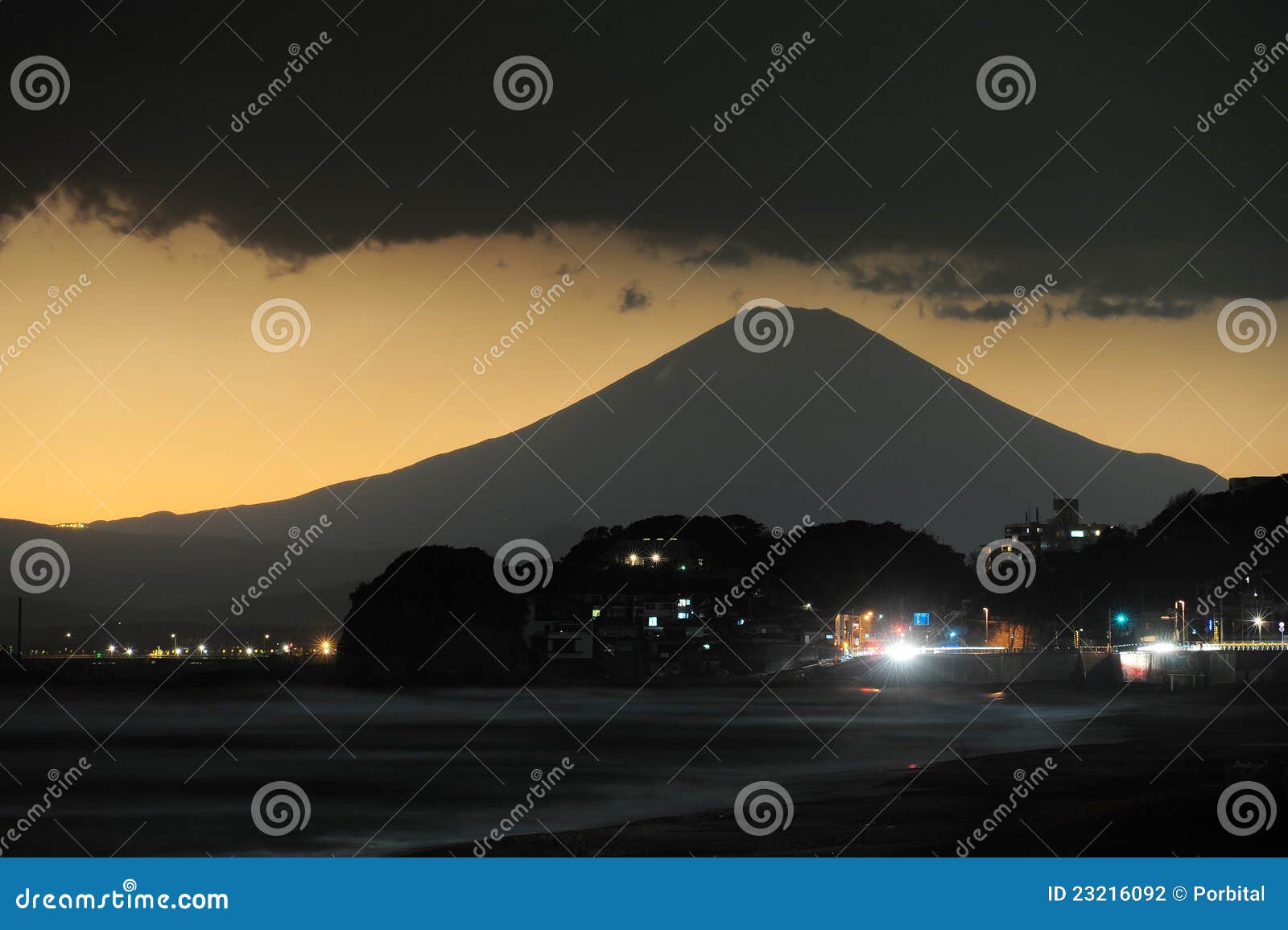 Mount Fuji with Storm Cloud Stock Photo - Image of snow, shore: 23216092