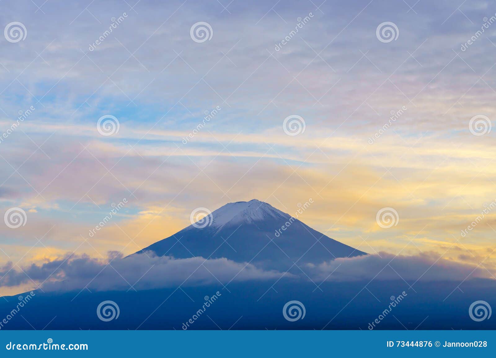 .Mount Fuji sunset, Japan stock photo. Image of dawn - 73444876