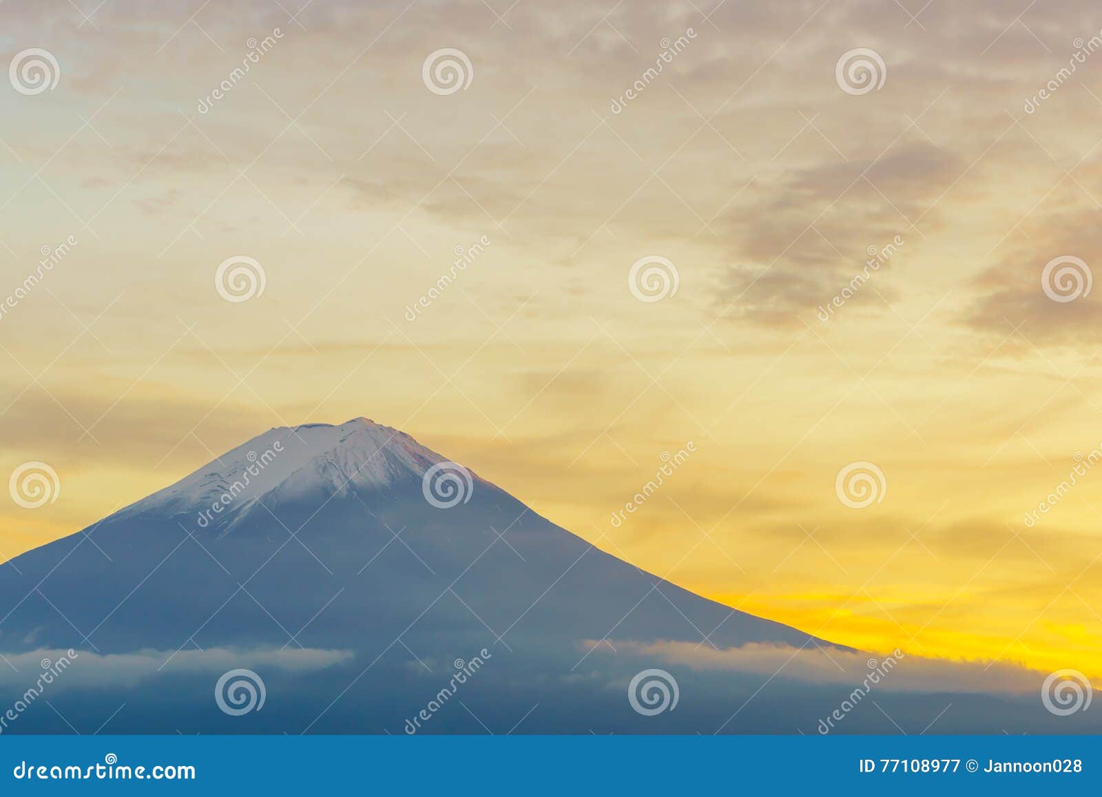 .Mount Fuji sunset, Japan stock image. Image of heritage - 77108977