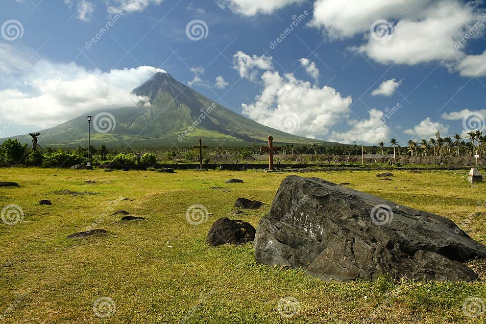 Mount Mayon Volcano Landscape Philippines Stock Photo - Image of ...
