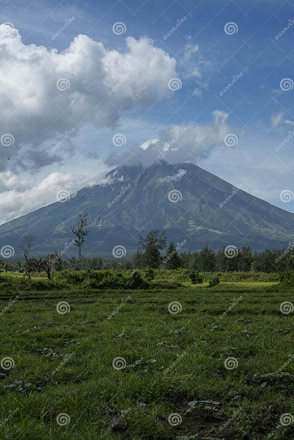 Mount Mayon Volcano in the Philippines Stock Image - Image of view ...