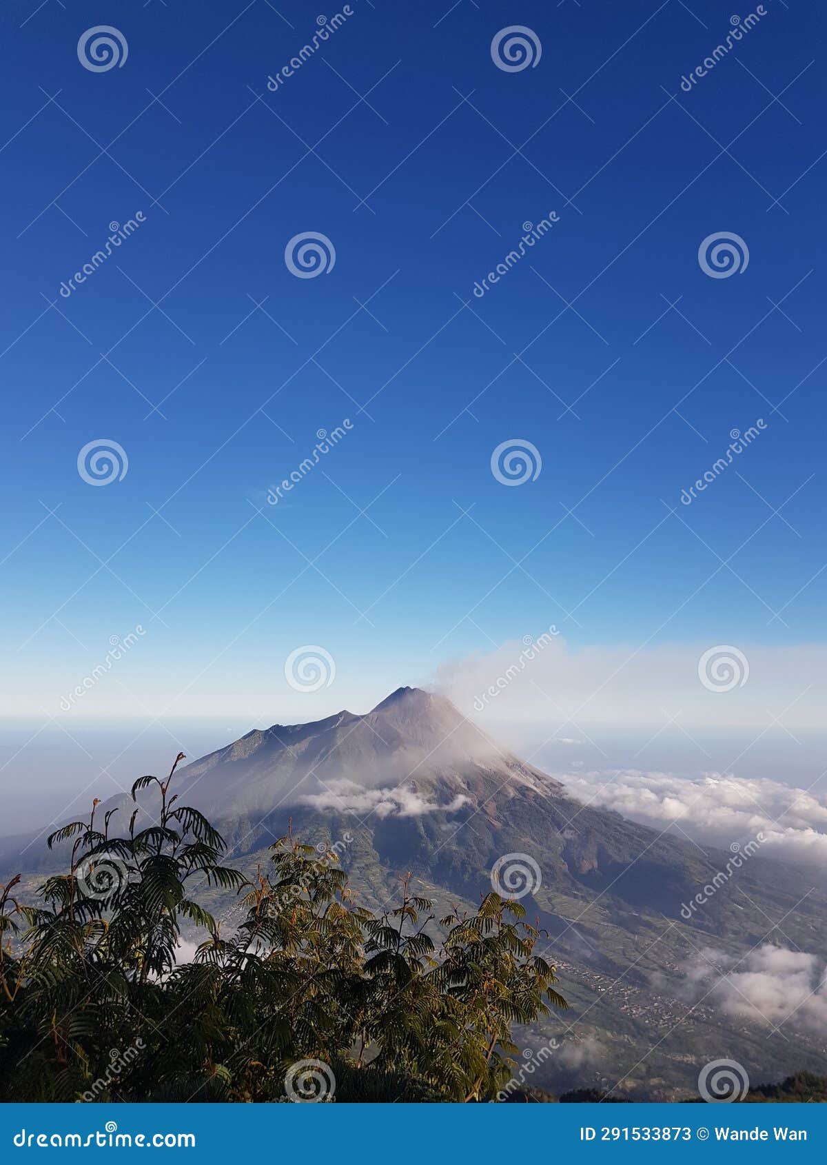 Mount Merapi stock image. Image of summit, winter, merapi - 291533873