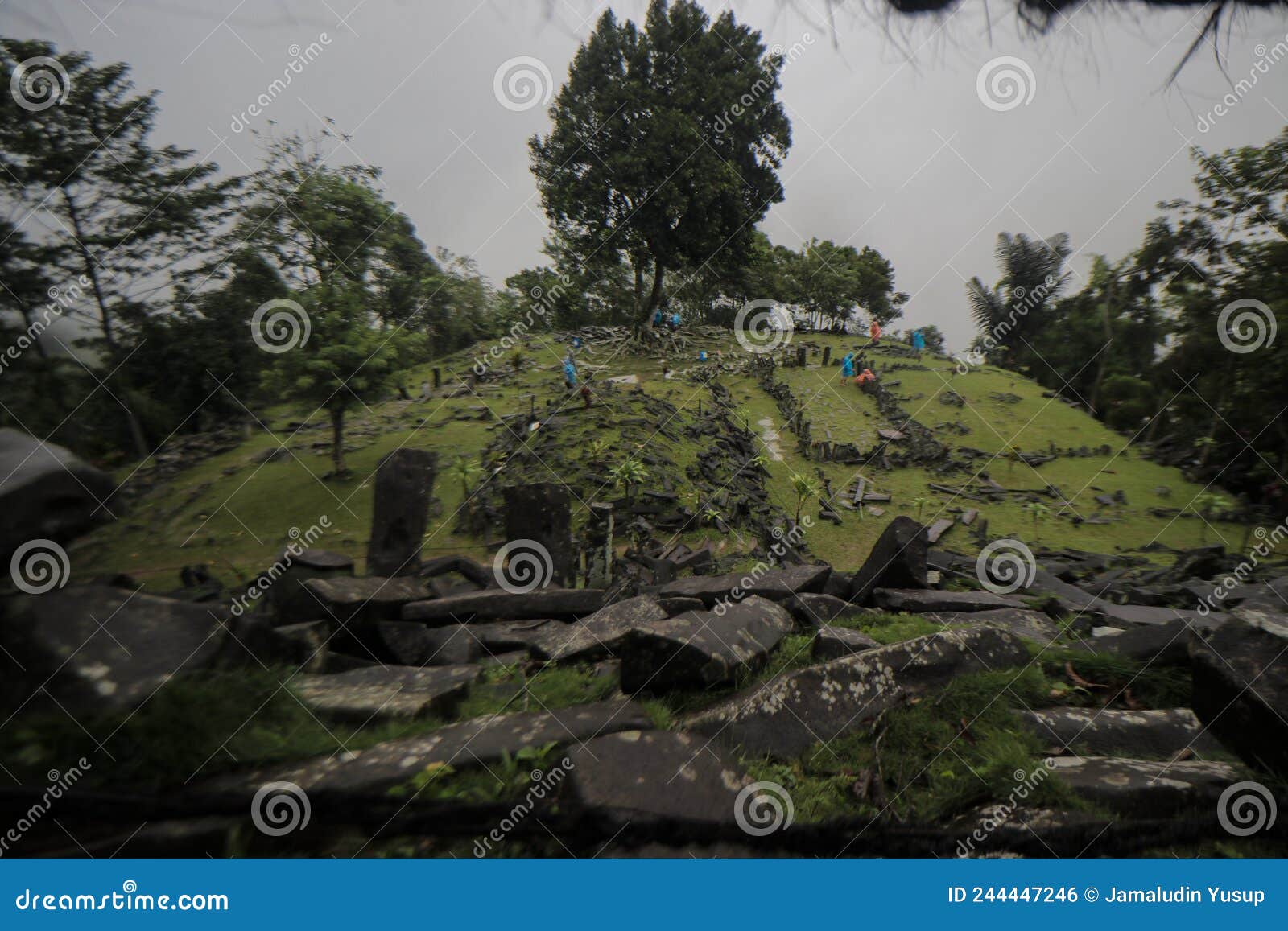 Mount Padang Megalithic Site Has Been Called the Largest Megalithic ...