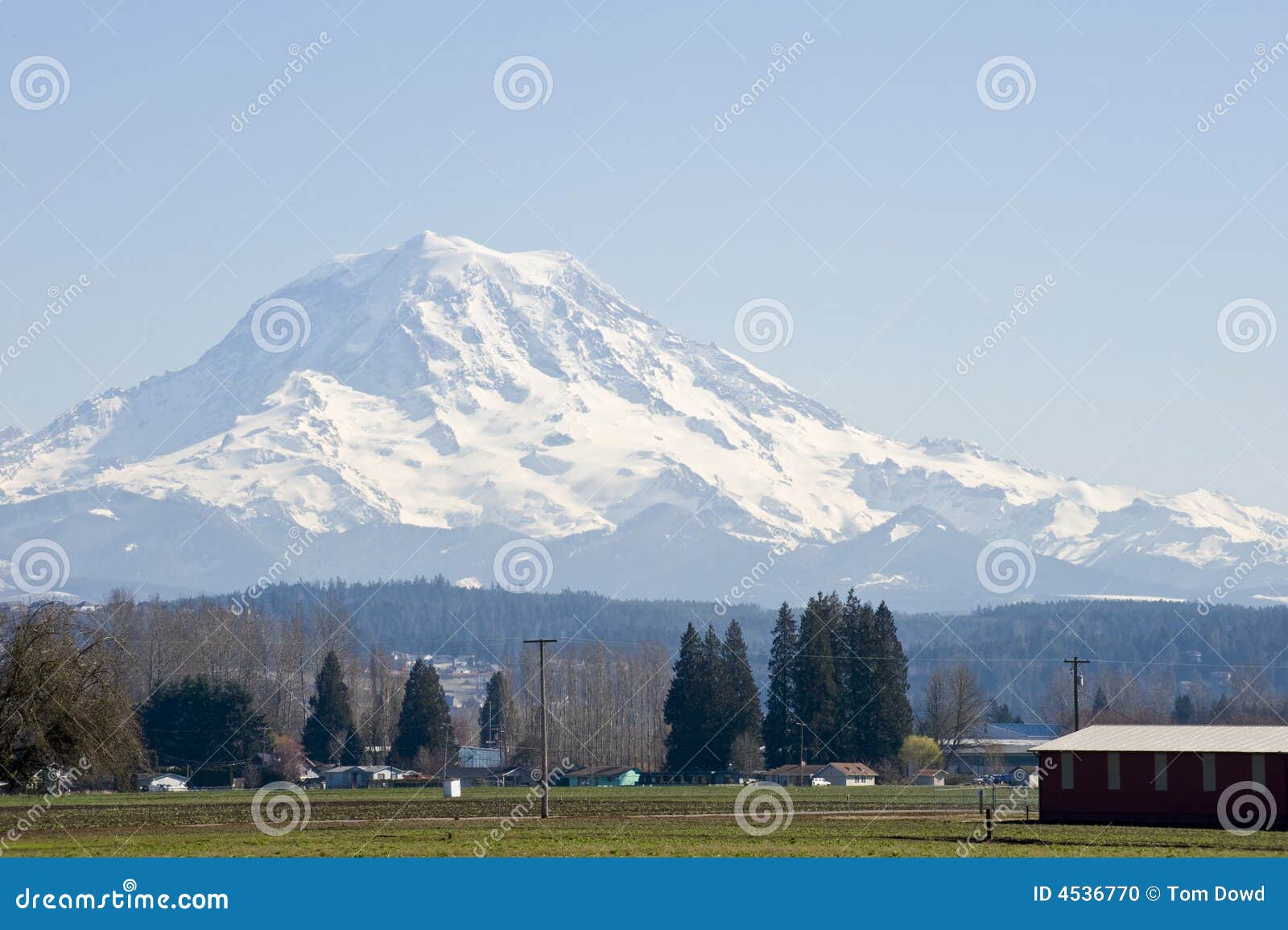Mount Rainier volcano stock photo. Image of distance, beautiful - 4536770