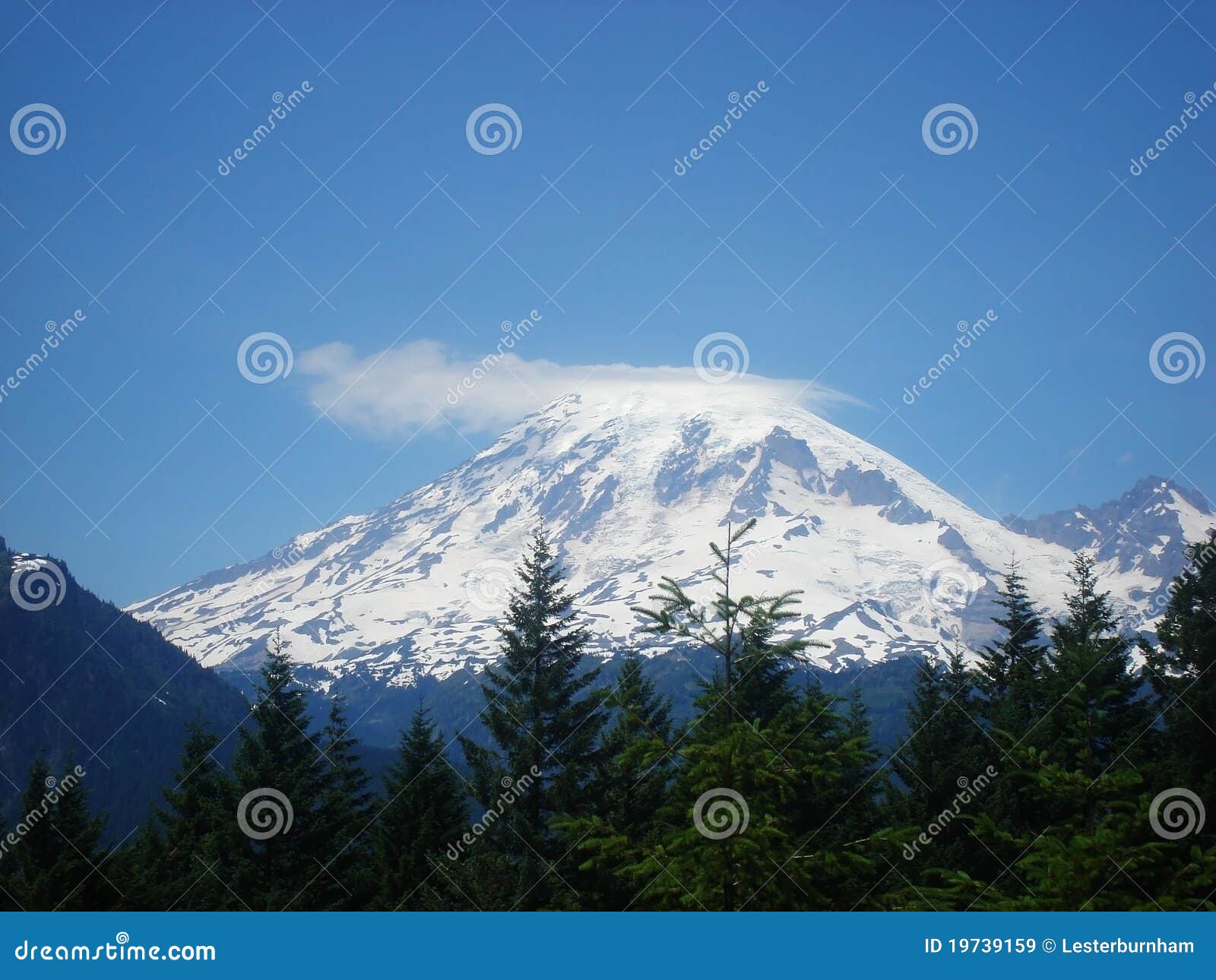Mount Ranier stock image. Image of mountain, washington - 19739159