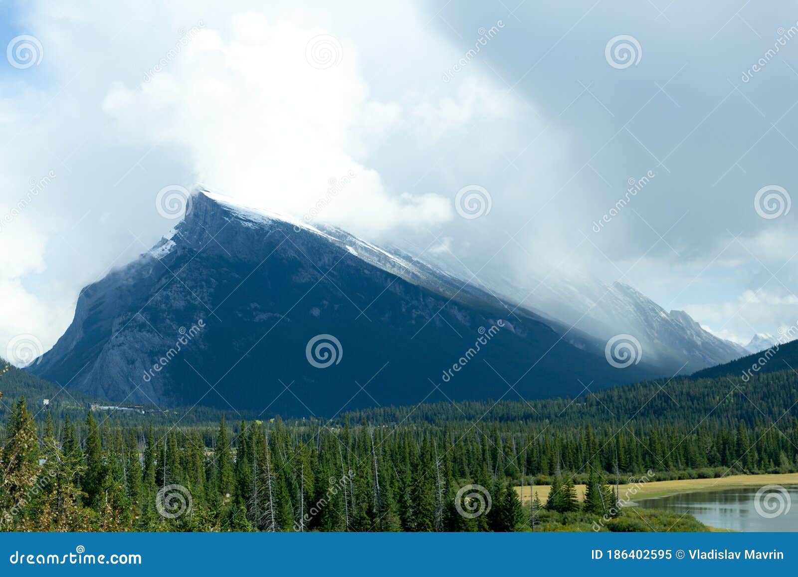 Mount Rundle, Banff National Park, Canada Stock Image - Image of forest ...