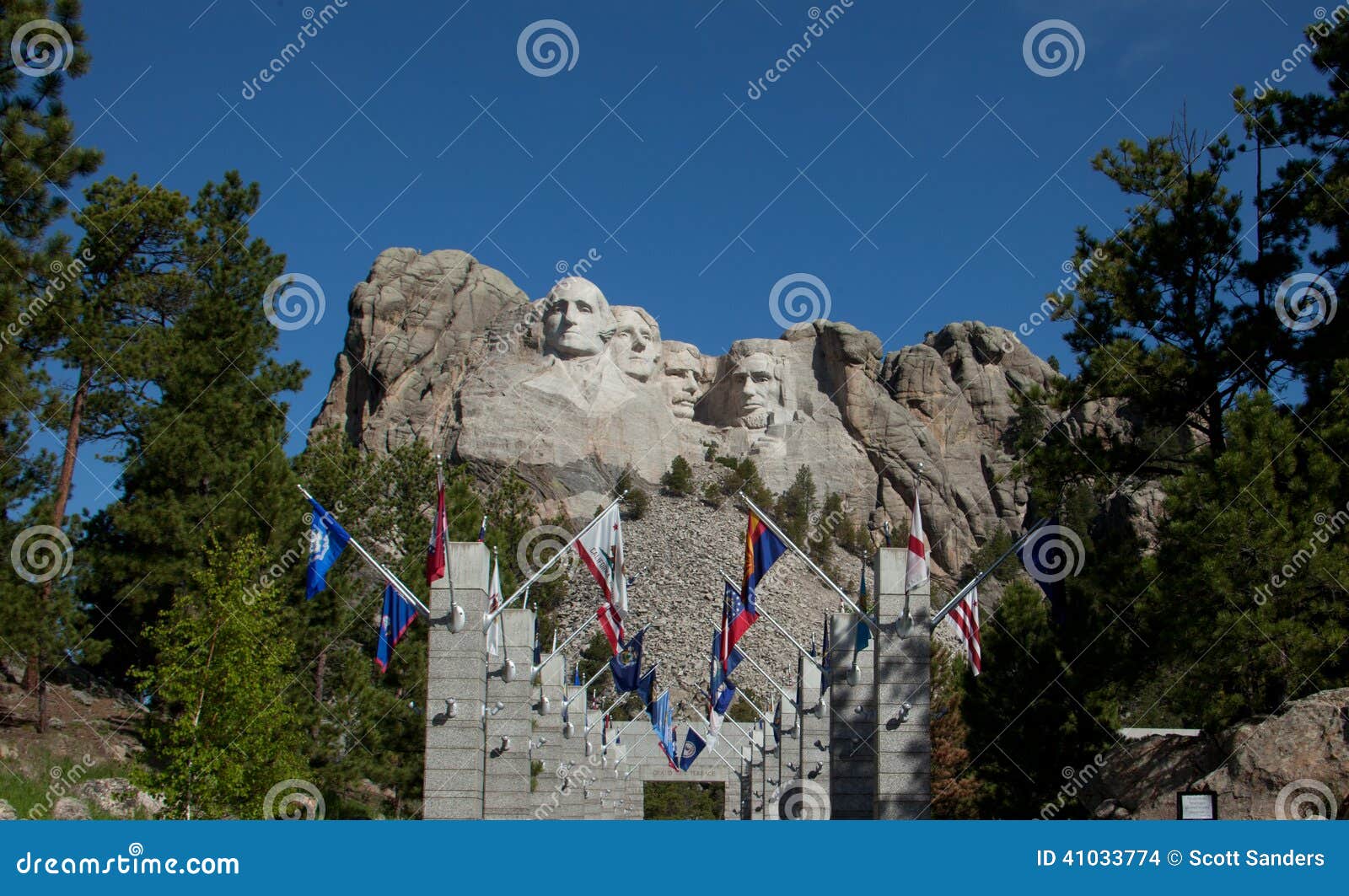 Mount Rushmore stock photo. Image of rushmore, flags - 41033774