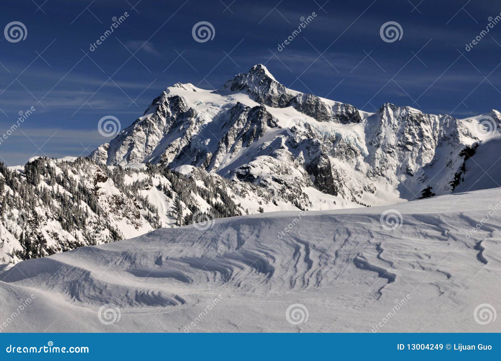 Mount Shuksan stock image. Image of cross, washington - 13004249
