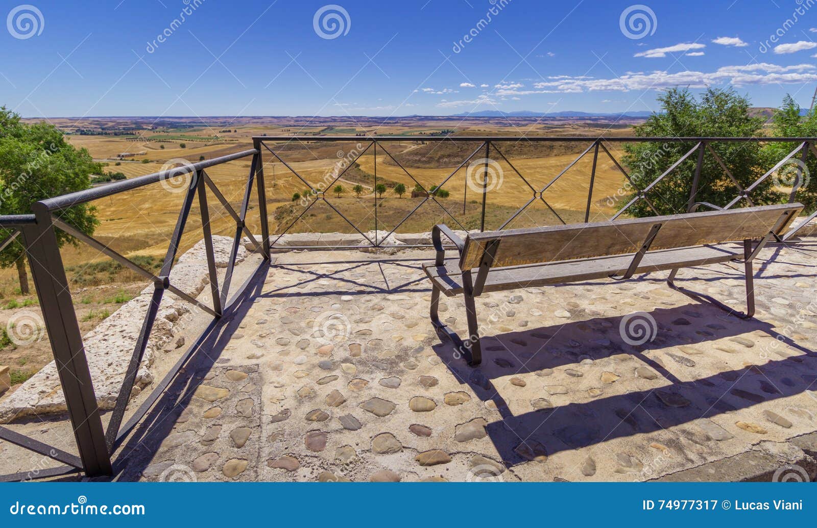 The Mountain Bench stock image. Image of mancha, bright - 74977317