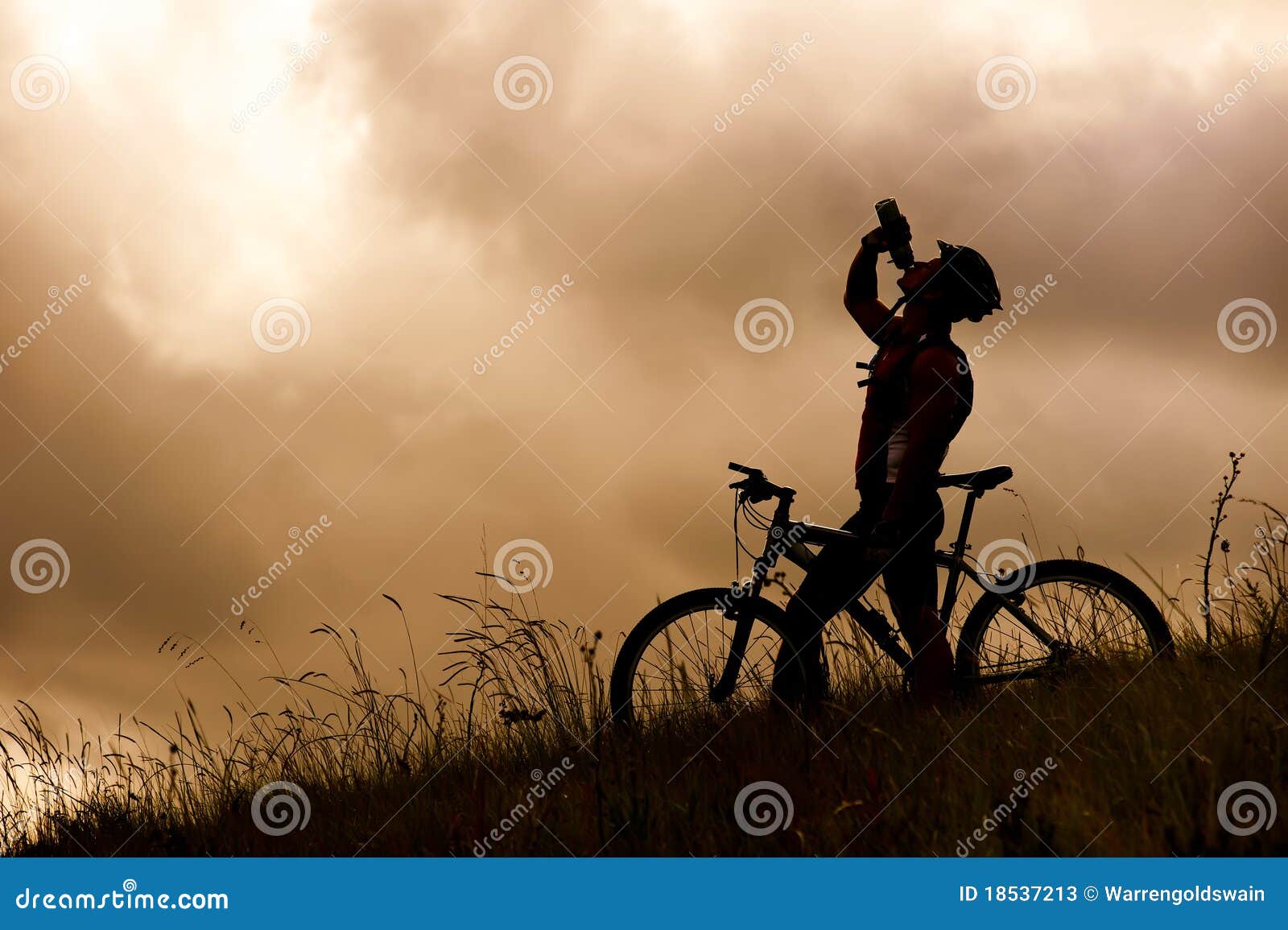 Mountain Bike Couple Drinking Stock Image - Image of cycling, activity ...