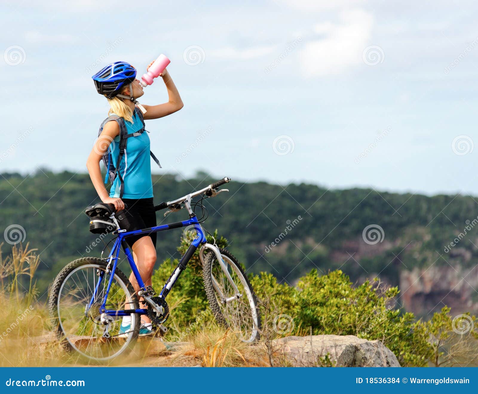 Mountain Bike Girl Drinking Stock Photo - Image of healthy, backpack ...