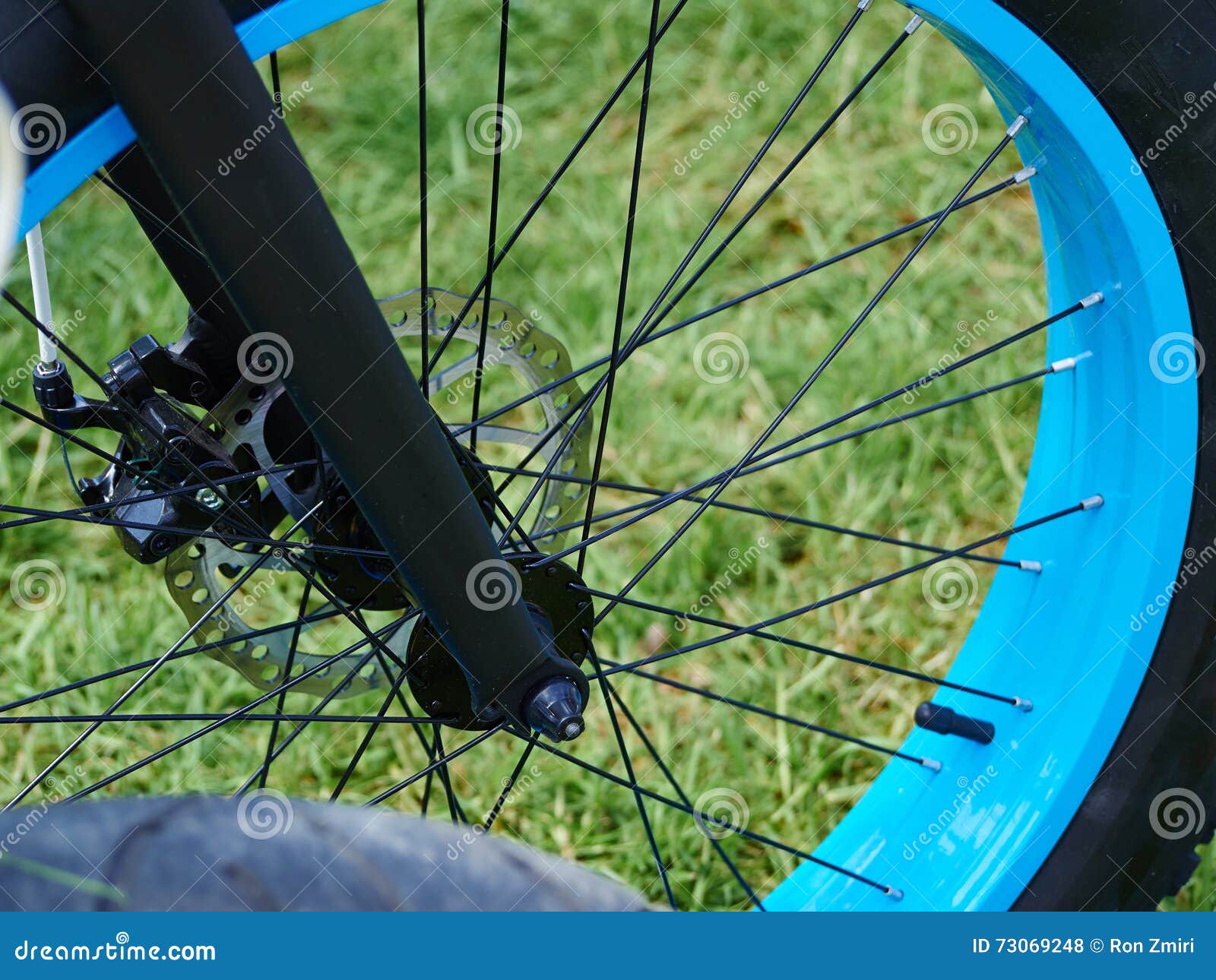 Mountain Bike Ready for Action Stock Photo - Image of motion, biking ...