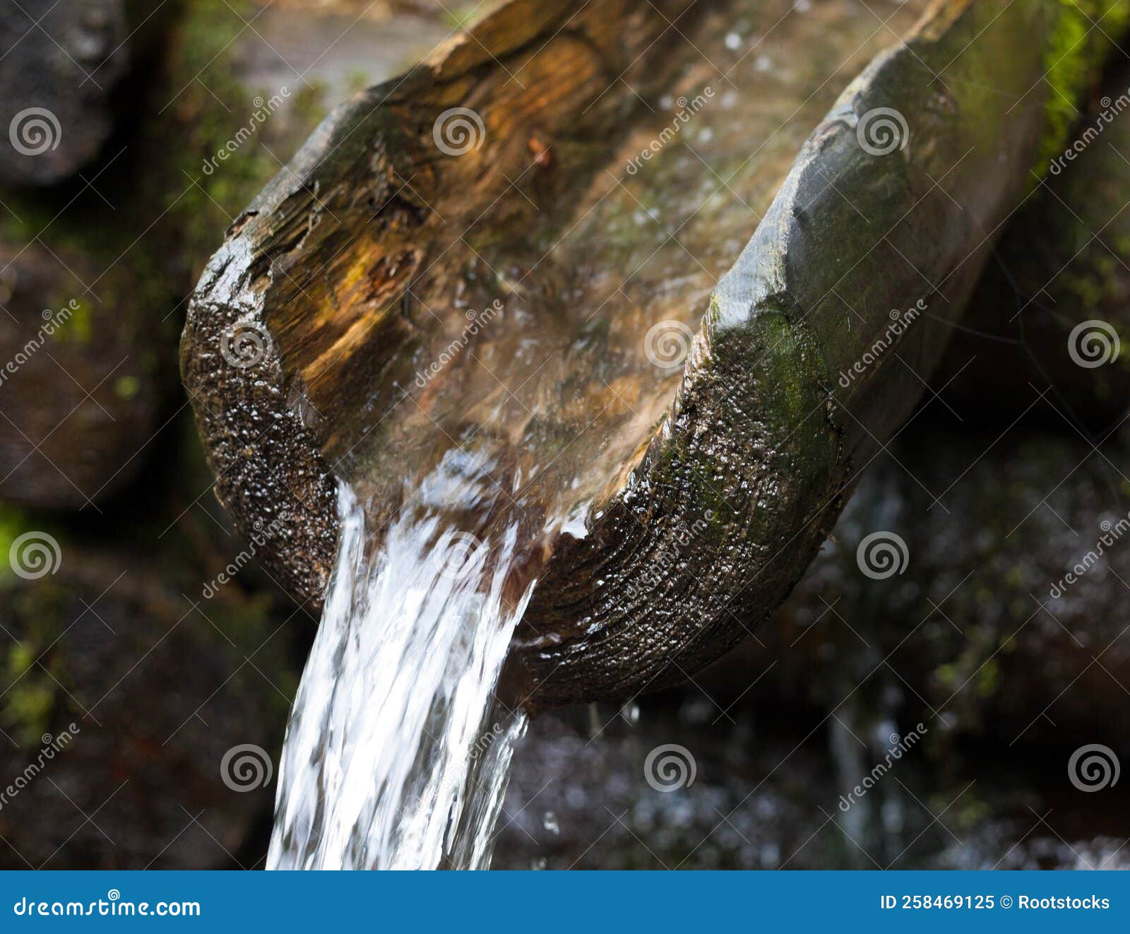 Mountain Brook. Wooden Log Well Stock Image - Image of clear, nature ...