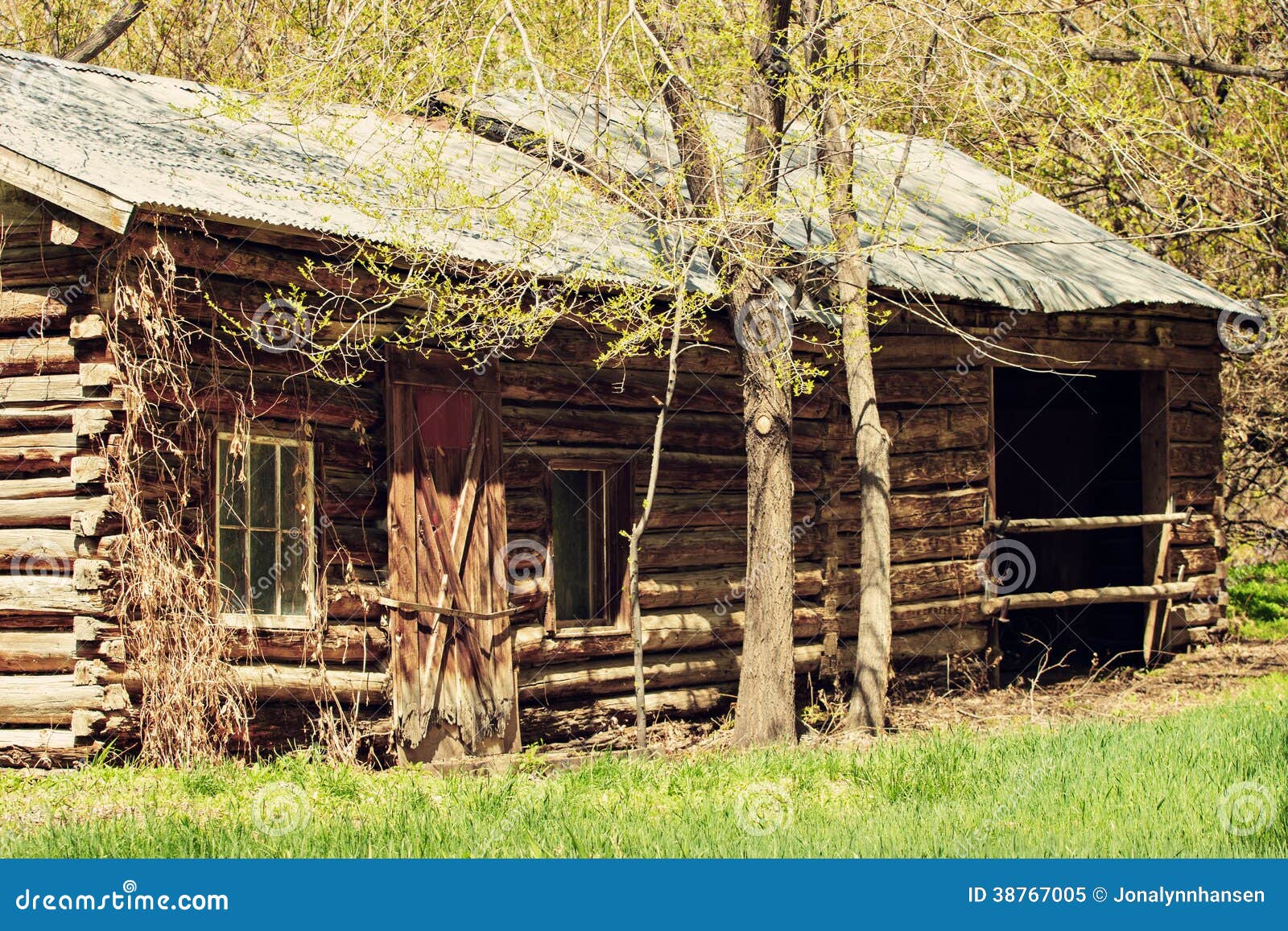 13,715 Old Mountain Cabin Stock Photos - Free & Royalty-Free Stock ...