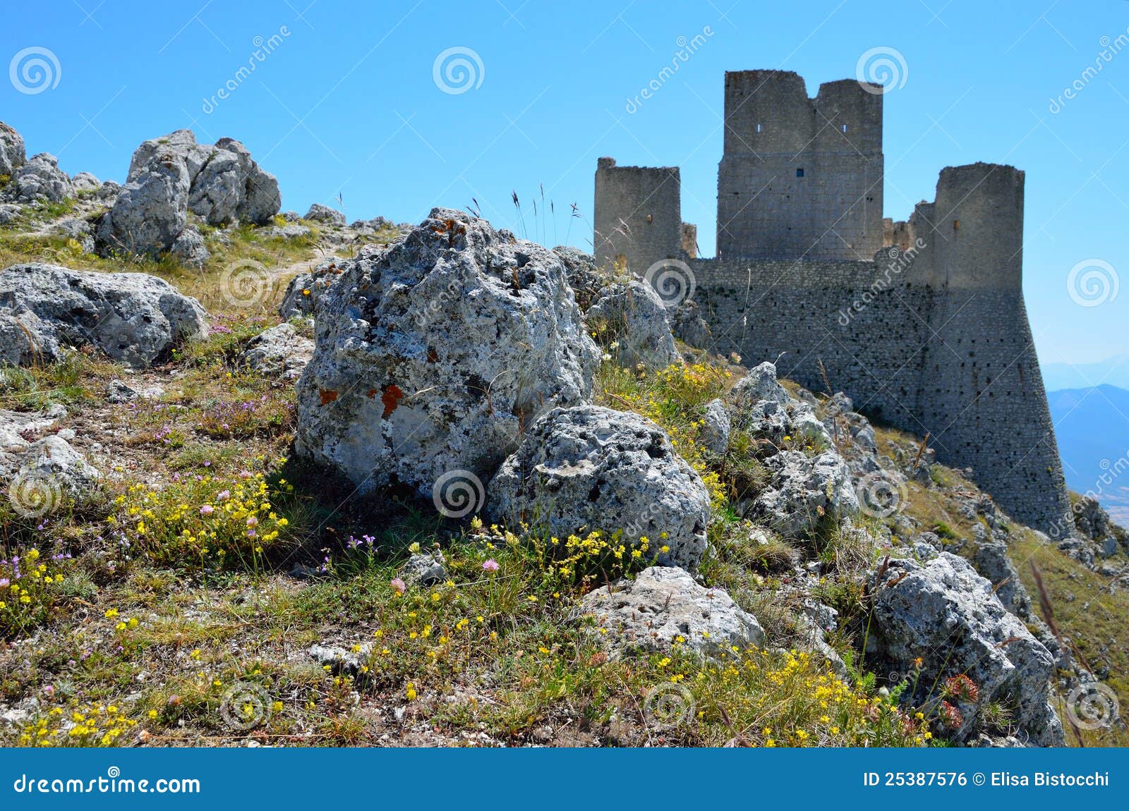 Mountain Castle of Calascio Stock Photo - Image of gran, historic: 25387576