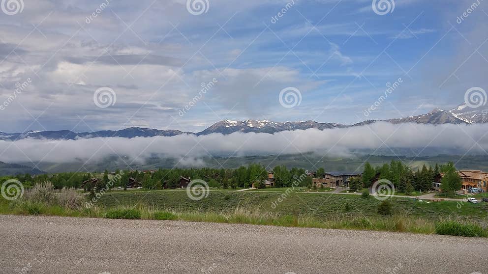 Mountain cloud inversion stock image. Image of inversion - 68936677