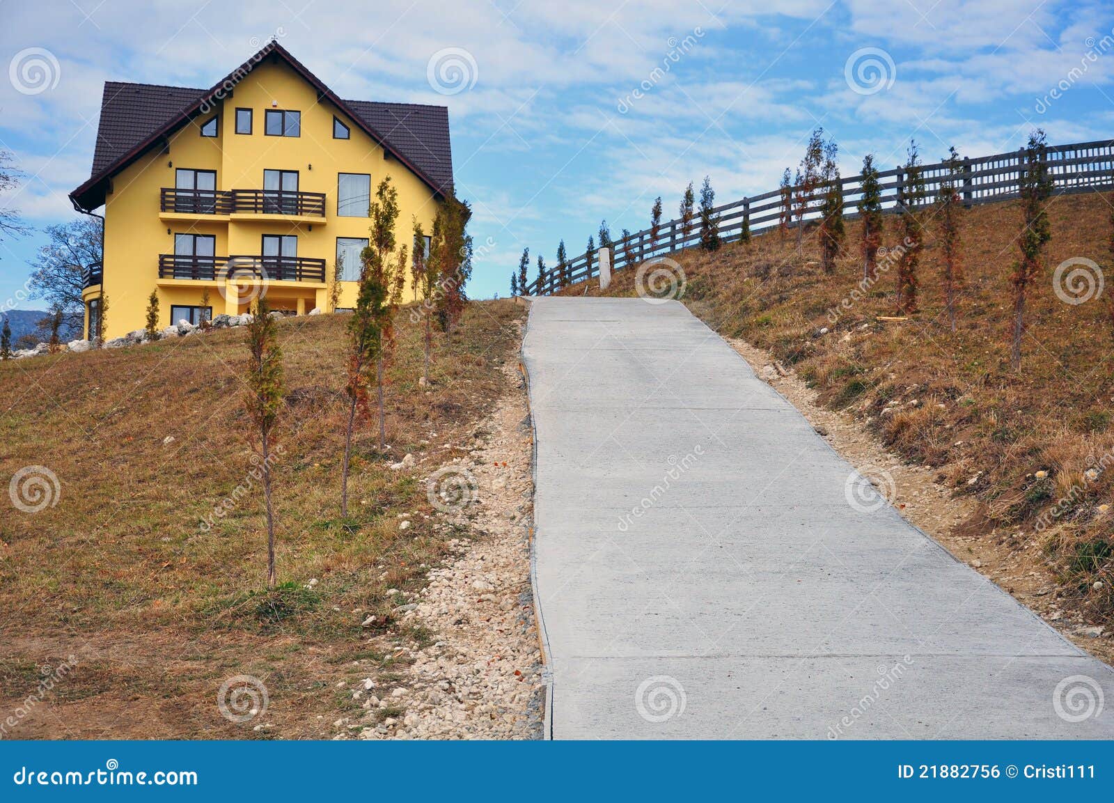 Mountain cottage and alley stock photo. Image of mountains - 21882756